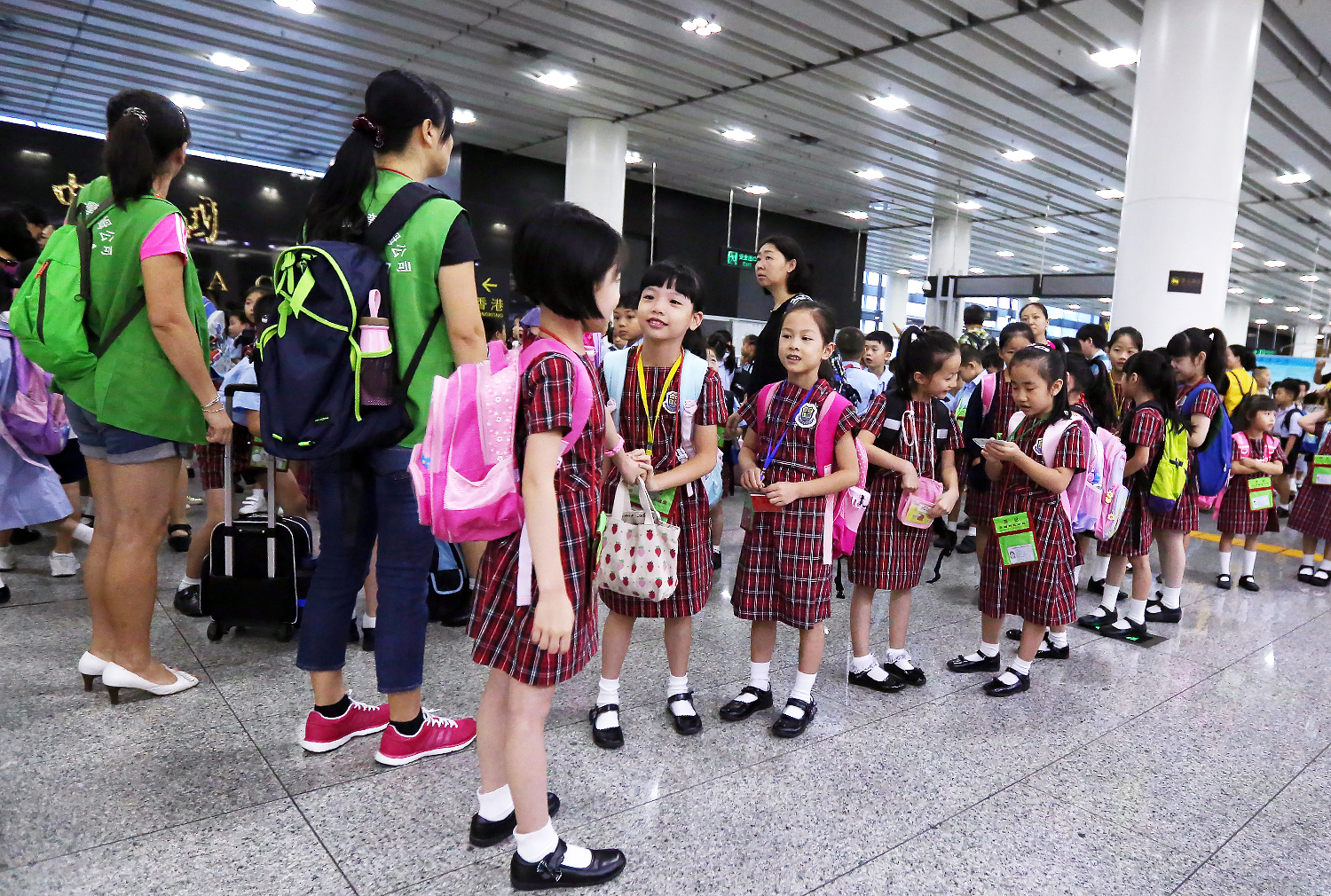 IN PICTURES: All in a day’s work: The cross-border students who travel ...