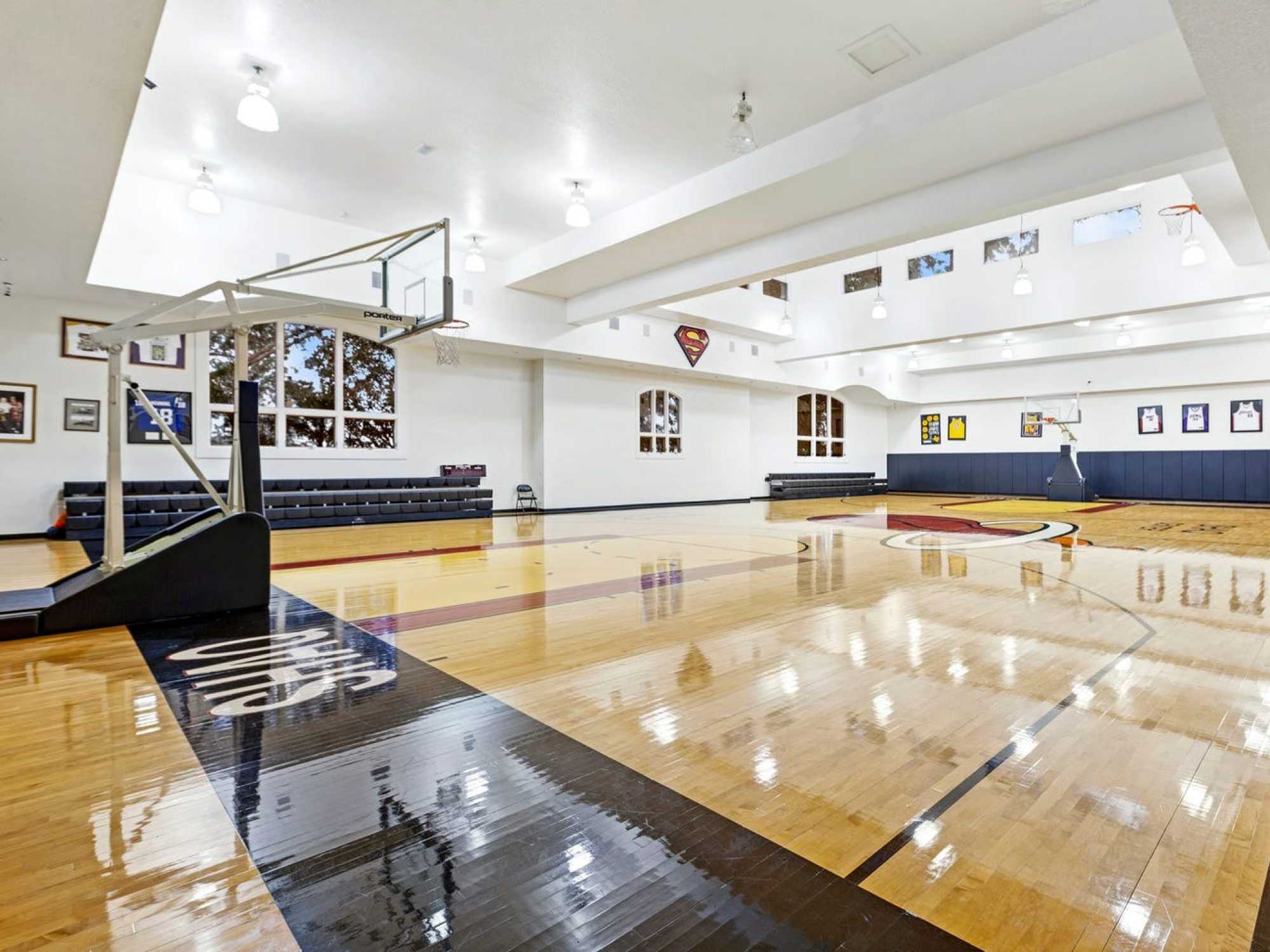 NBA legend Shaquille O’Neal has finally sold his lavish Florida mansion ...