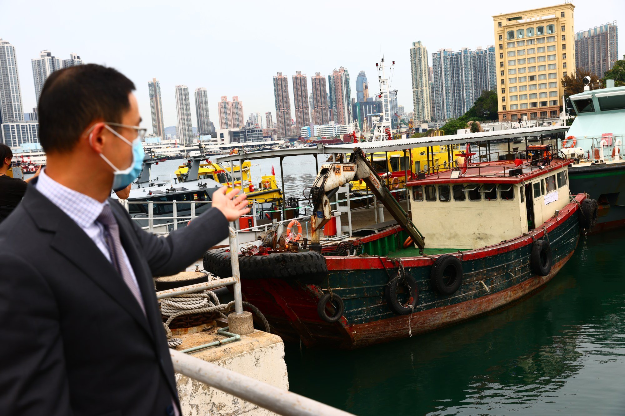 Customs pounces on smugglers at Hong Kong International Airport ...