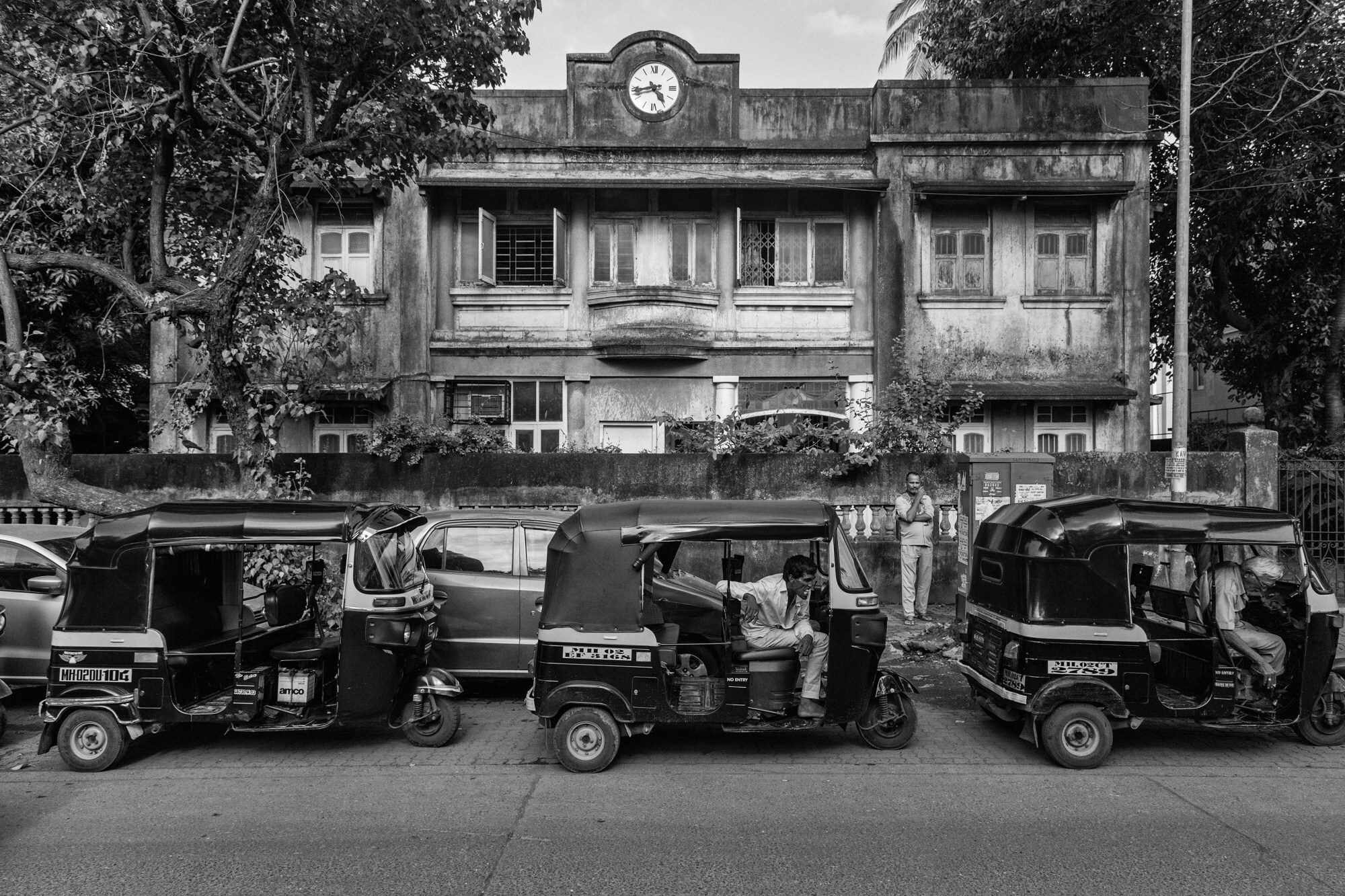 Stunning photos of Mumbai’s public clocks reveal how the Indian city is ...