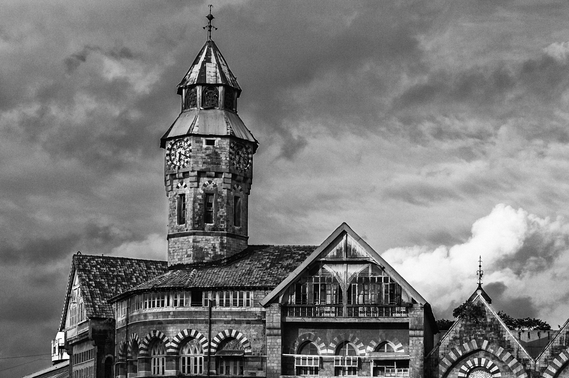 Stunning photos of Mumbai’s public clocks reveal how the Indian city is ...