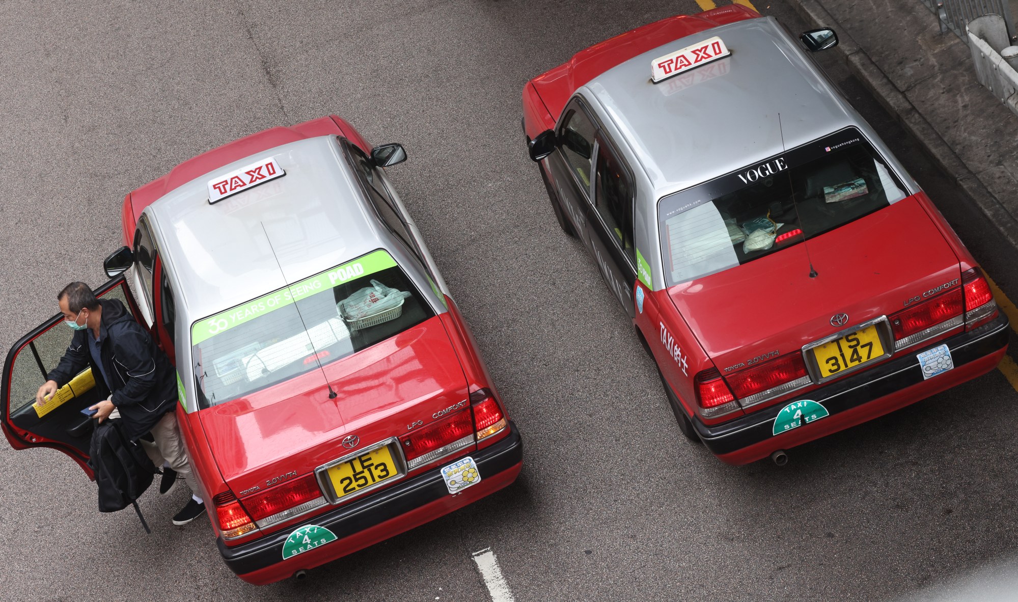 Hong Kong cabbies signing up with Uber earn more, but taxi council ...