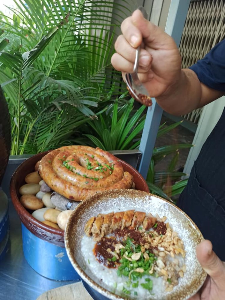 How a Myanmar chef went from fine dining to street food vendor ...