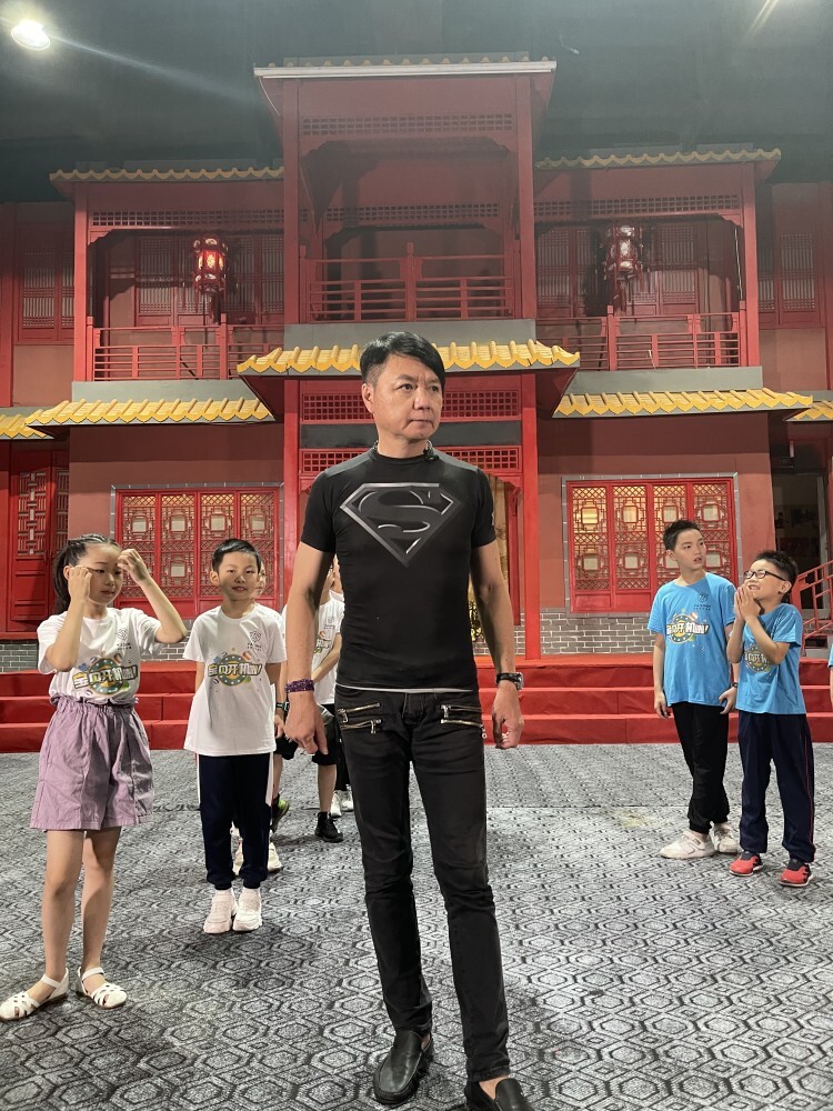 Unemployed Hong Kong TV actors move to China for work on drama series ...