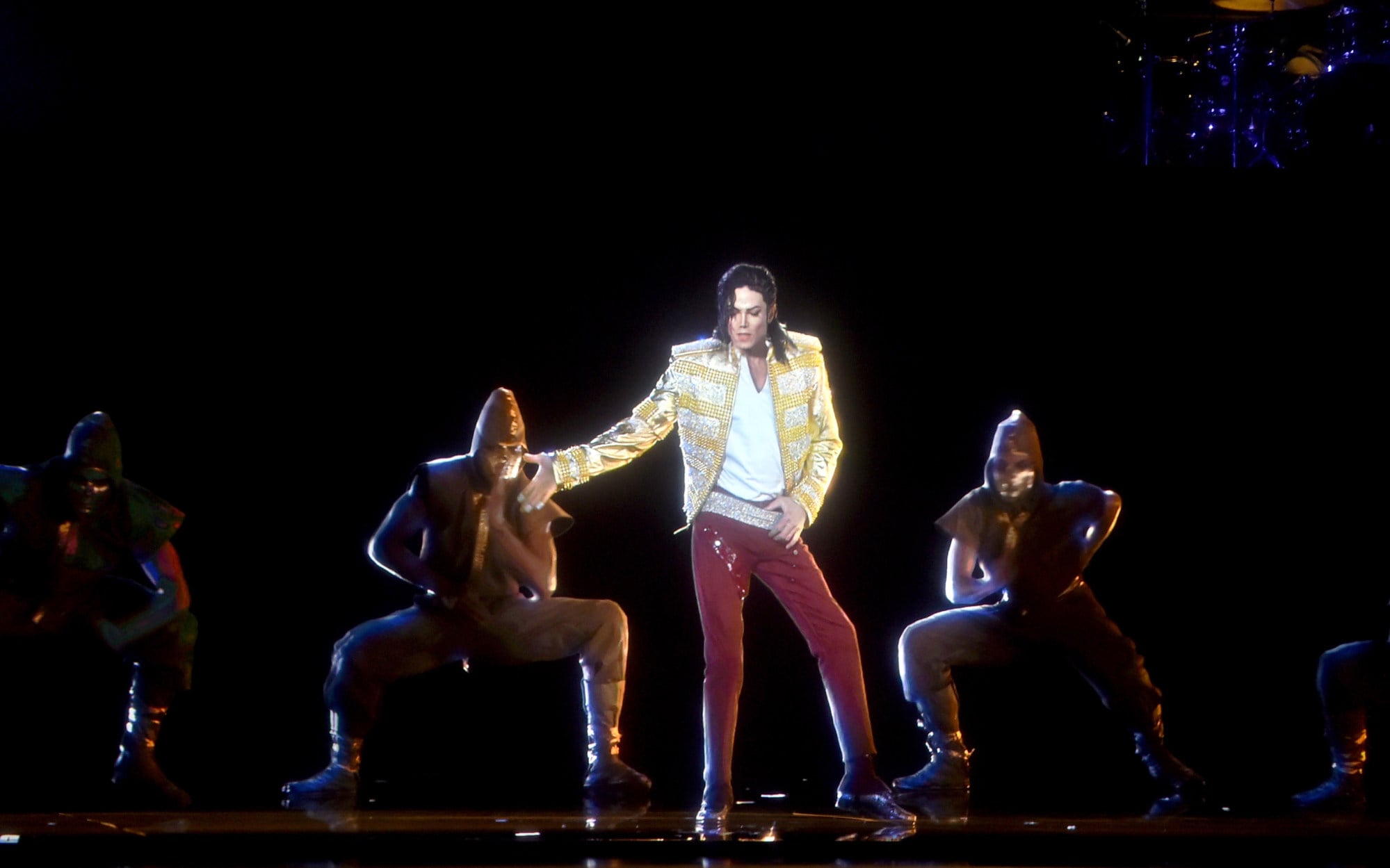 3 things Michael Jackson invented, from the iconic moonwalk dance to ...