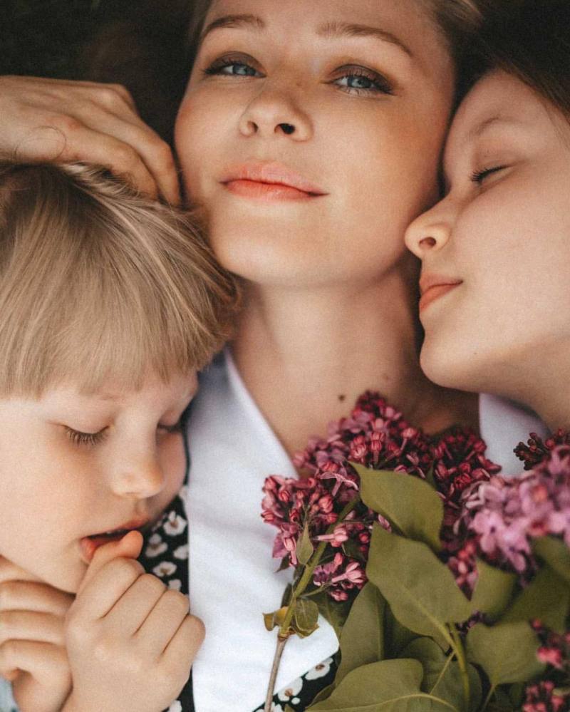 Meet Yulia Peresild, the first actor to film in space for The Challenge ...