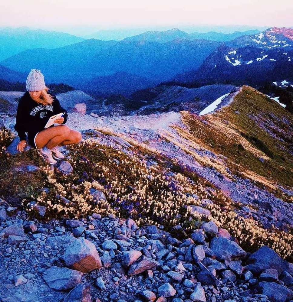 Meet Bill Gates’ youngest daughter, Phoebe – the jet-setting, Instagram ...