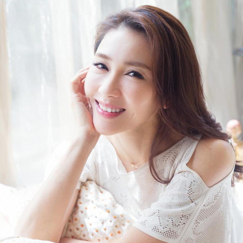 5 Of Hong Kongs Richest Actresses Ranked From Carina Lau And In The