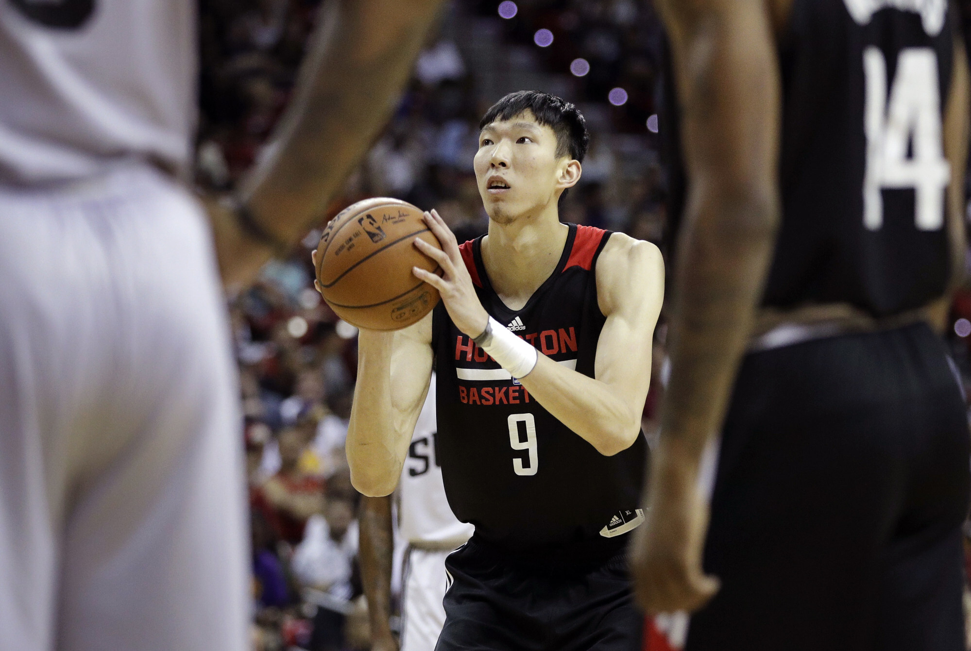 Red hot China rookie Zhou Qi set to make NBL debut for South East ...