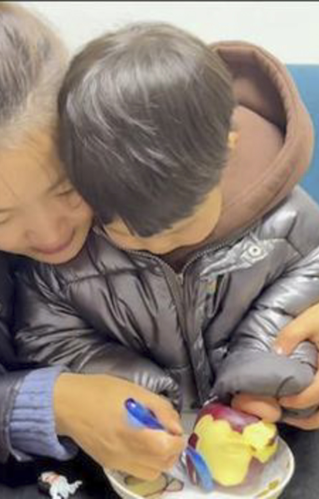 ‘I fought dinosaurs’: Chinese boy, born with no fingers on 1 hand ...