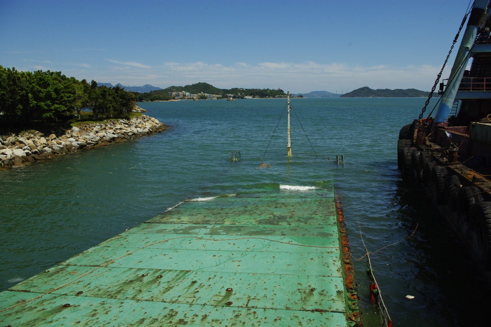 Ship captain who rescued a crashed plane from Hong Kong’s harbour ...
