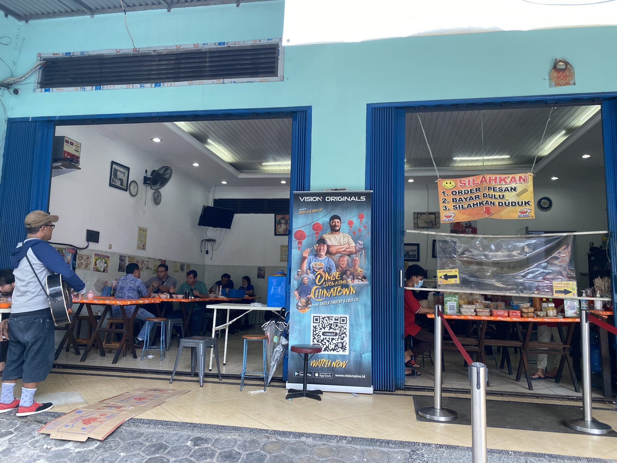 How Indonesian-Chinese dishes like bakmi ayam and laksa bogor in the ...
