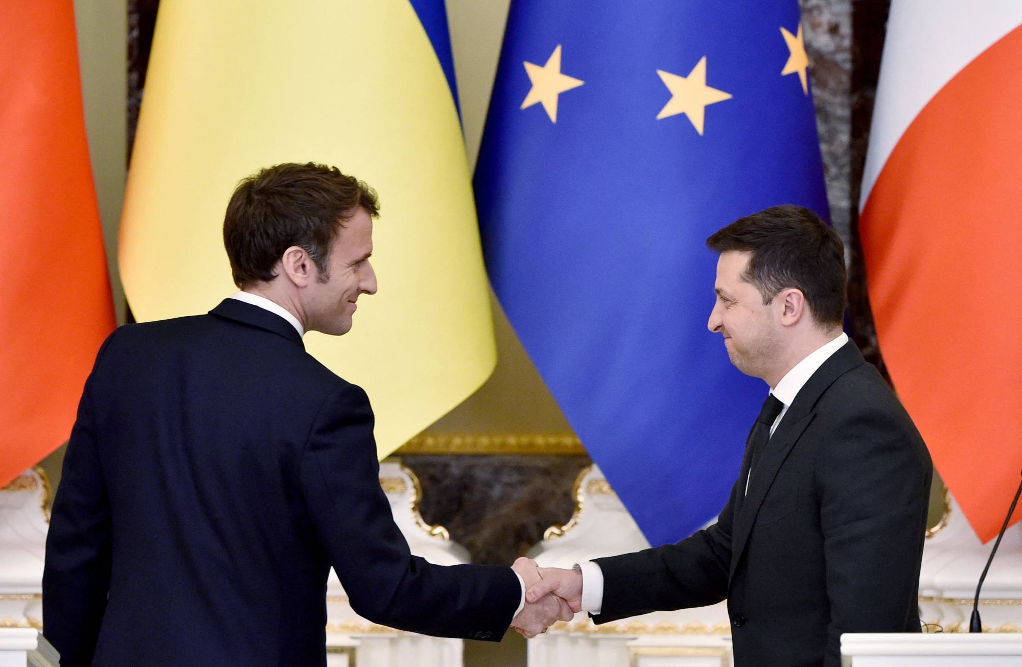Ukraine crisis: EU leaders vow unity as France’s Macron sees path on ...