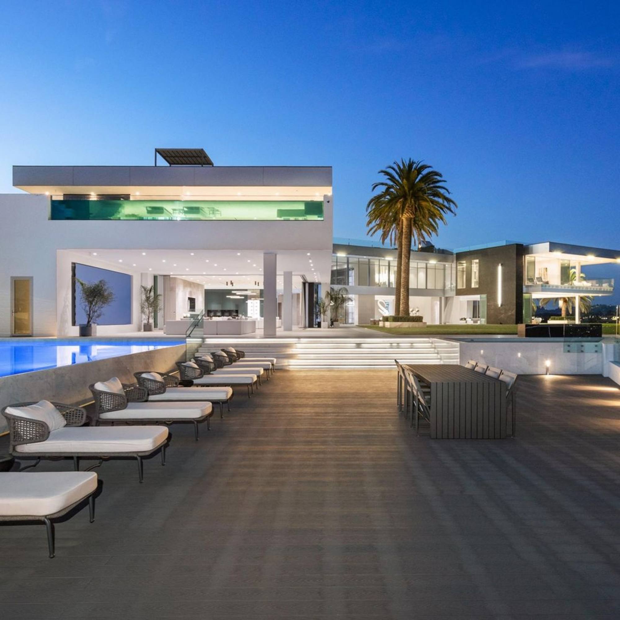 Who is Fashion Nova CEO Richard Saghian, new owner of LA’s biggest ...