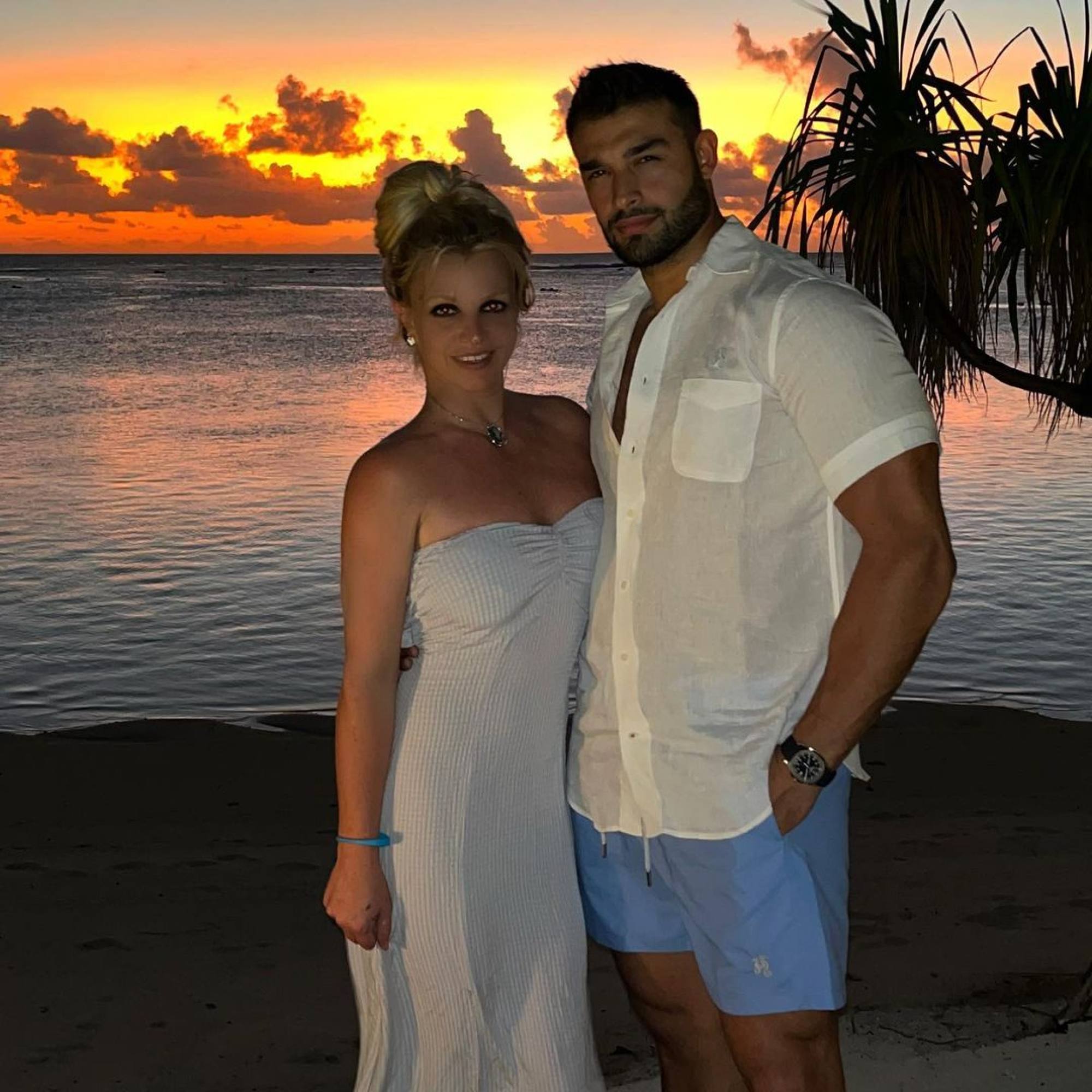 Meet Sam Asghari, Britney Spears’ fiancé and baby daddy: the Iranian ...