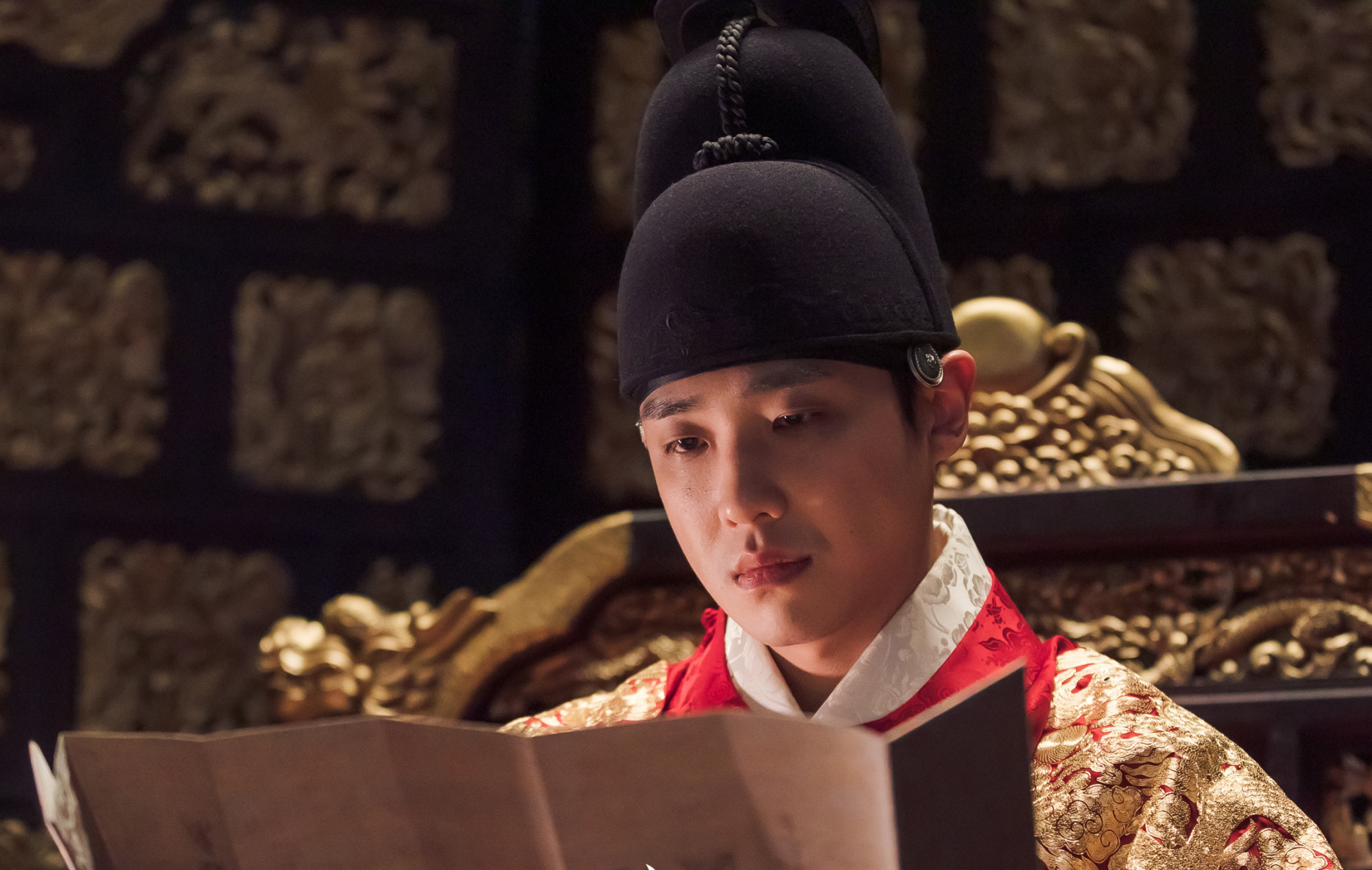 Disney+ K-drama Bloody Heart: Lee Joon, Kang Han-na and Jang Hyuk in ...