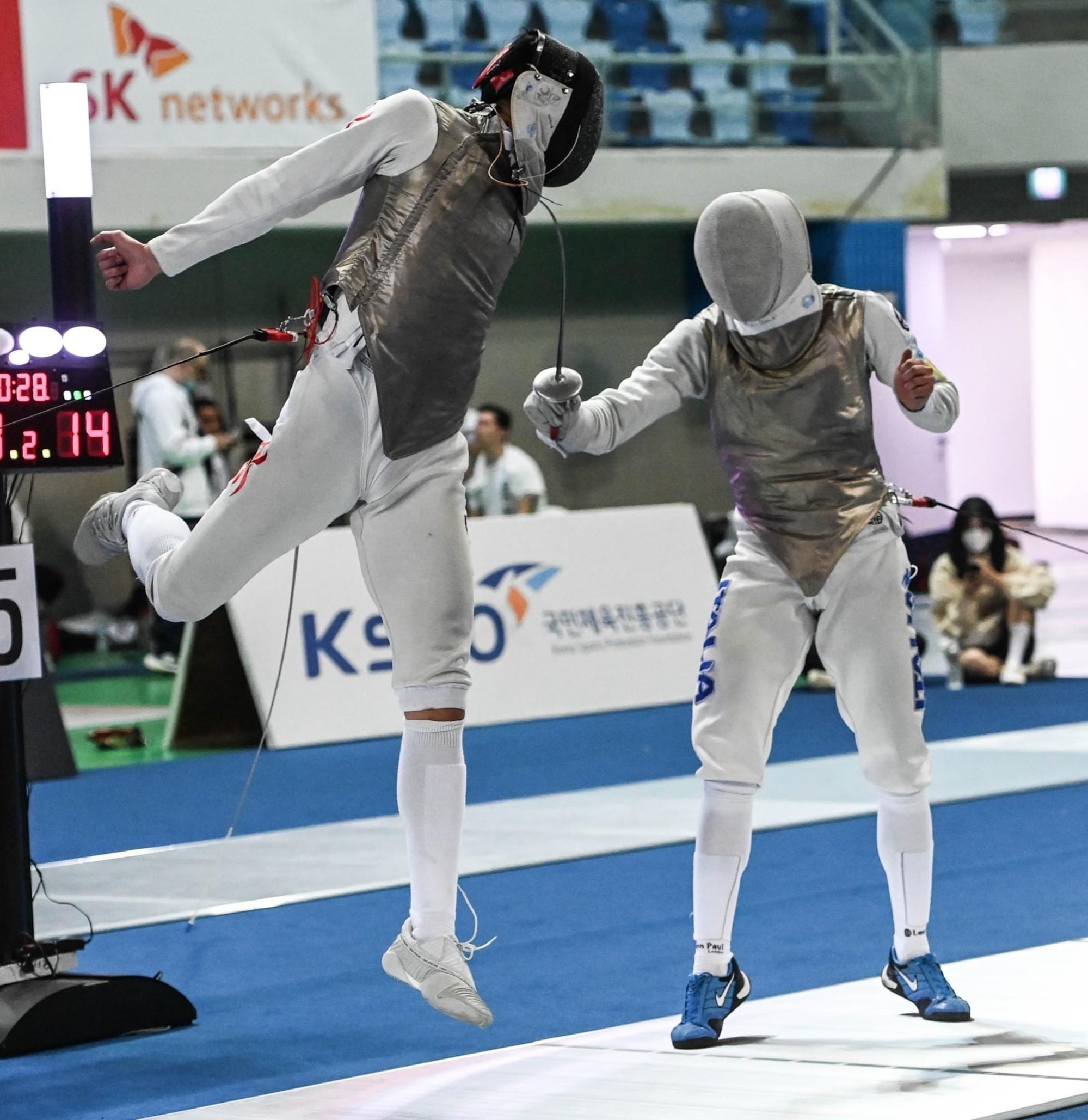 Hong Kong Olympic fencer Ryan Choi earns praise from Canto-pop boy band ...