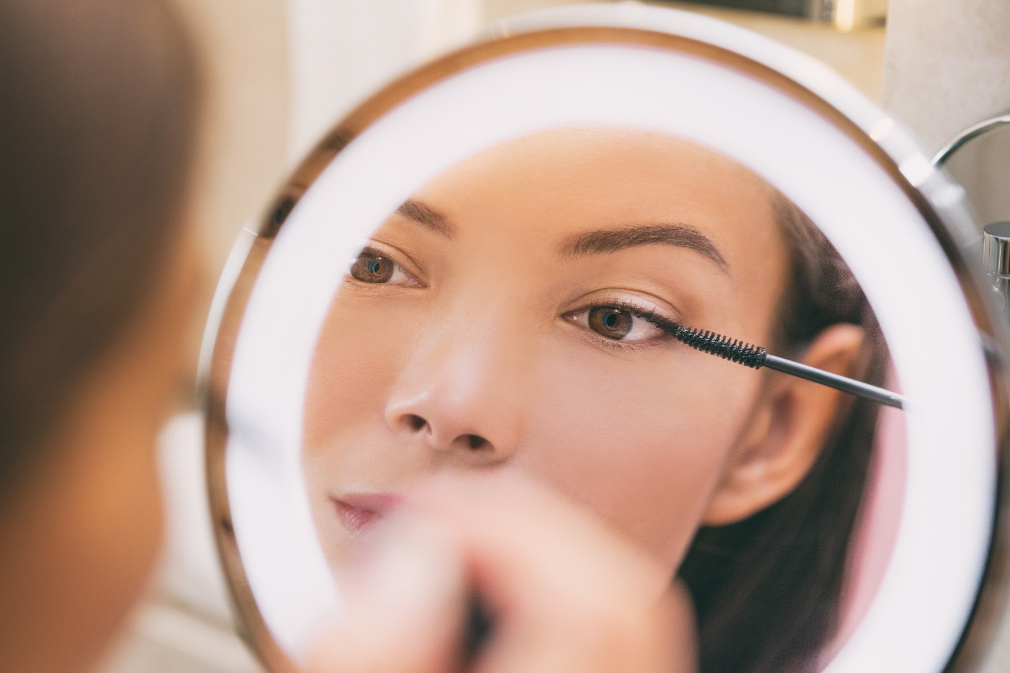 Man In China Caught Giving Spycam Make Up Mirrors As ‘ts To Women