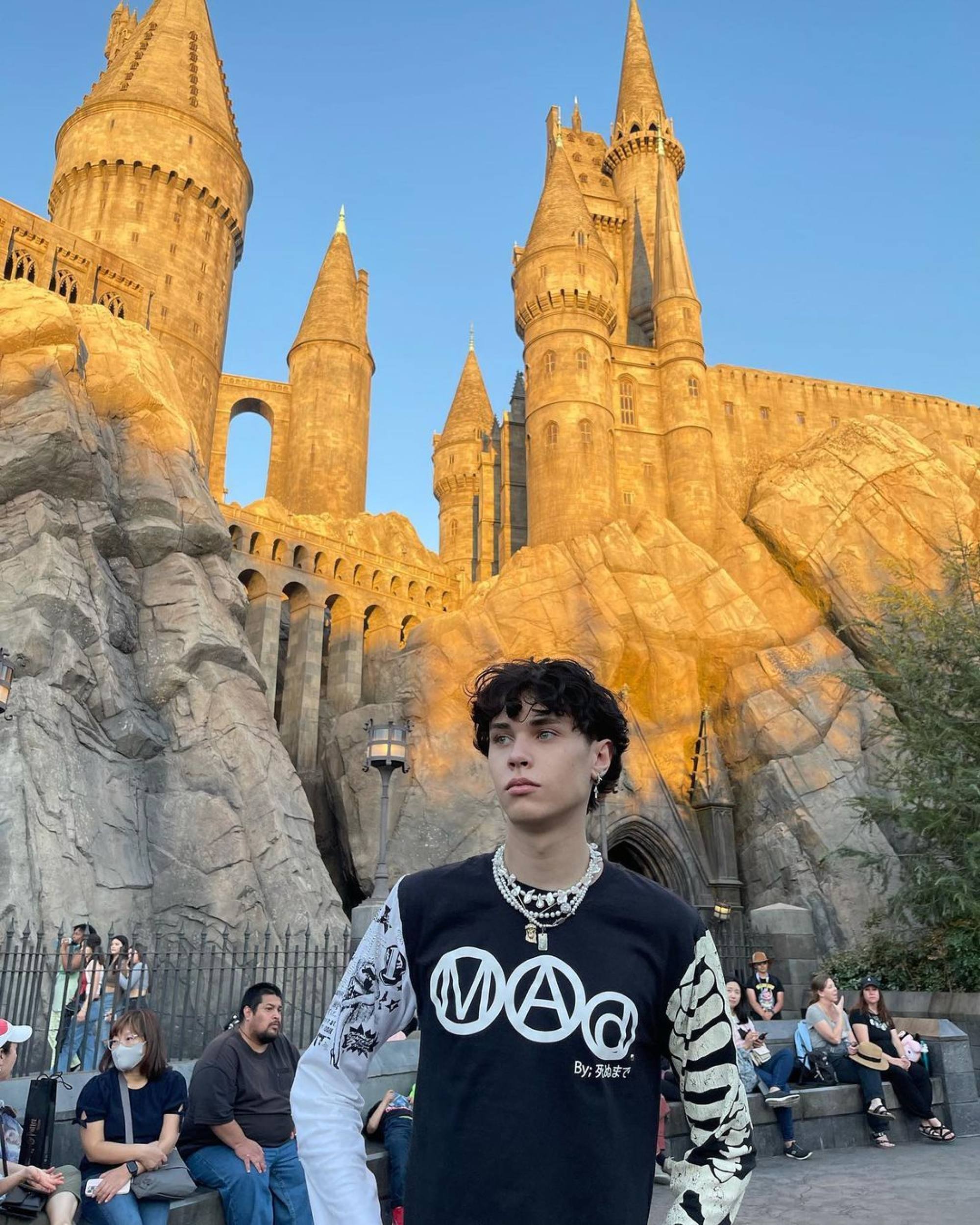 Who Is Landon Asher Barker Kourtney Kardashians New Stepson The 18