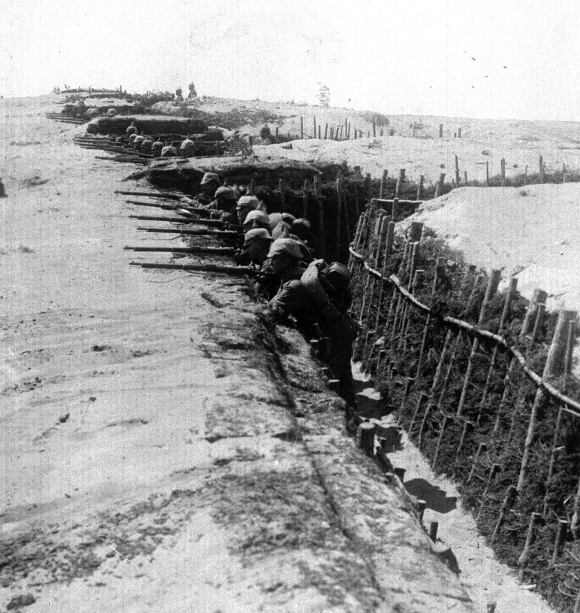 In Ukraine-Russia war, echoes of WWI with artillery duels, trenches and ...