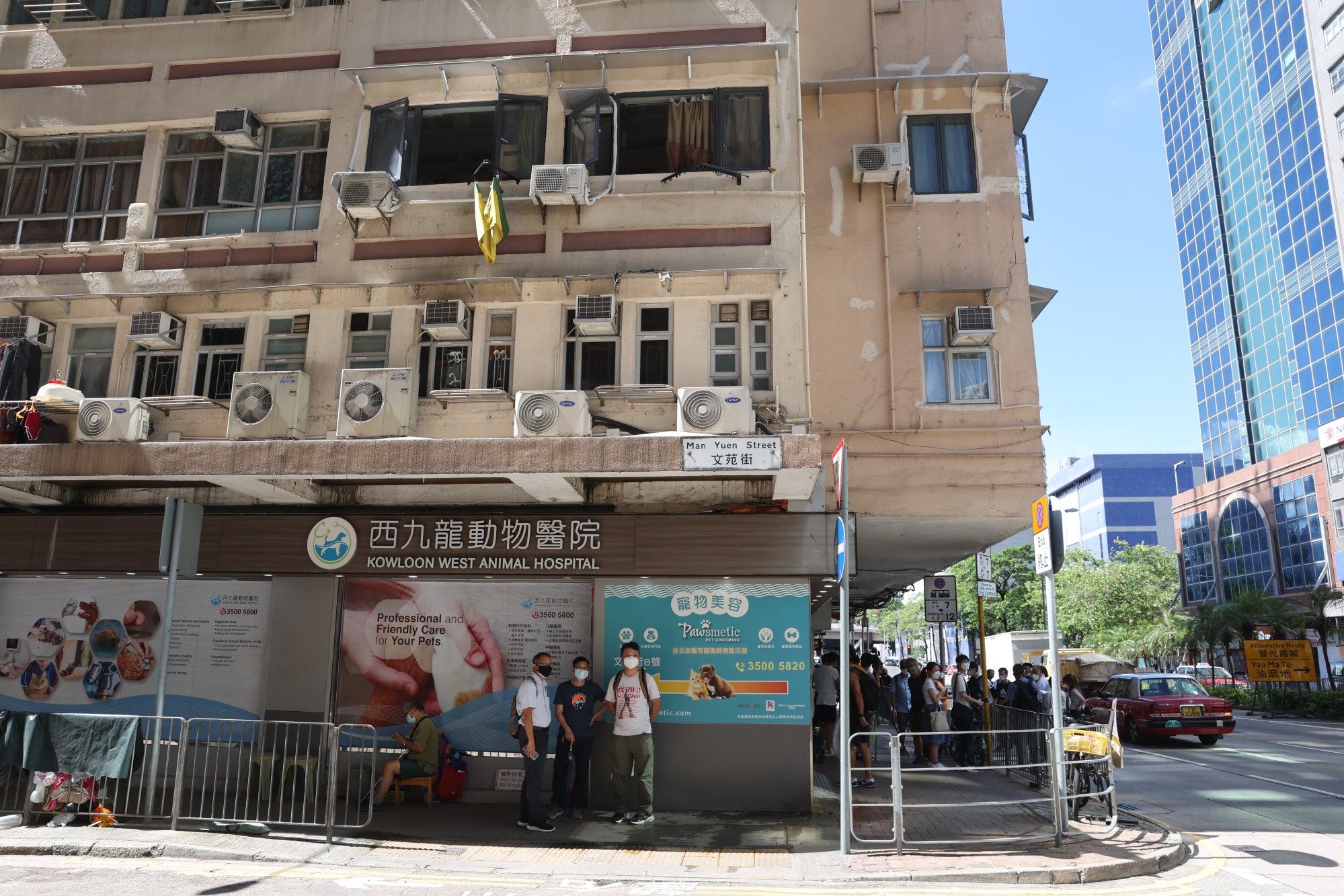 Cracks in first-floor flat hanging above passers-by in Hong Kong spark ...