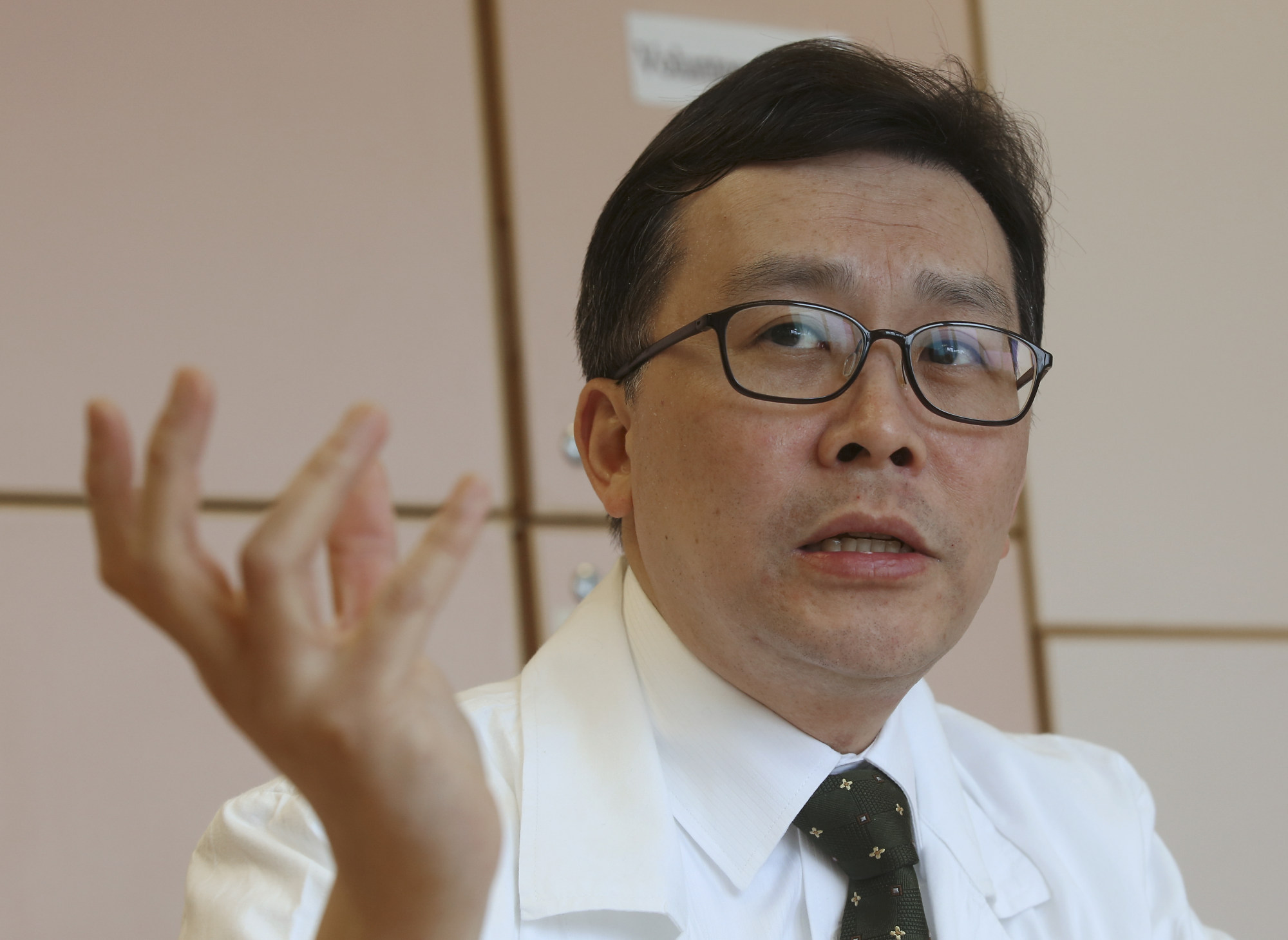 Coronavirus: BioNTech may provide Covid vaccine targeting Omicron to ...