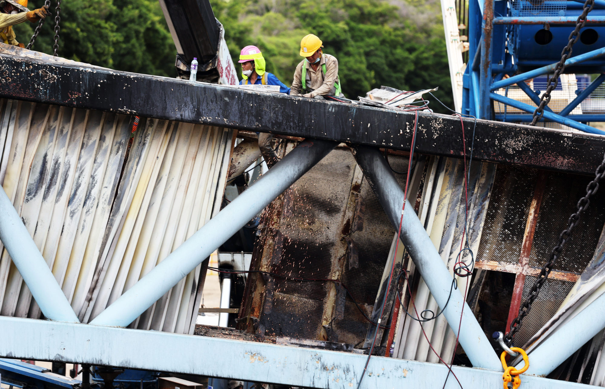 ‘Low voltage electrical installation’ caused Hong Kong cable bridge ...