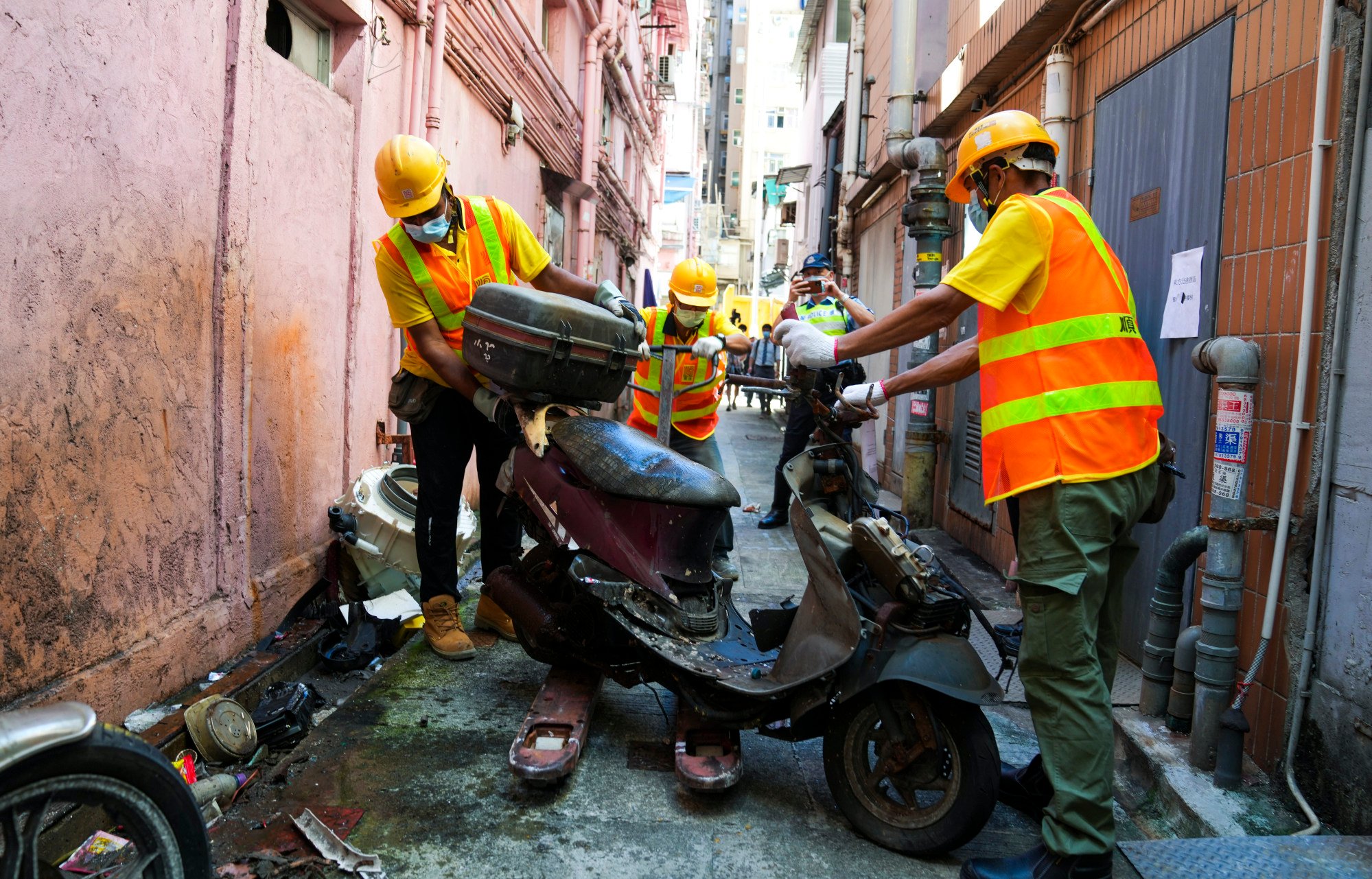 Oh, rats! Hong Kong’s dumped motorcycles worsen rodent scourge in ...