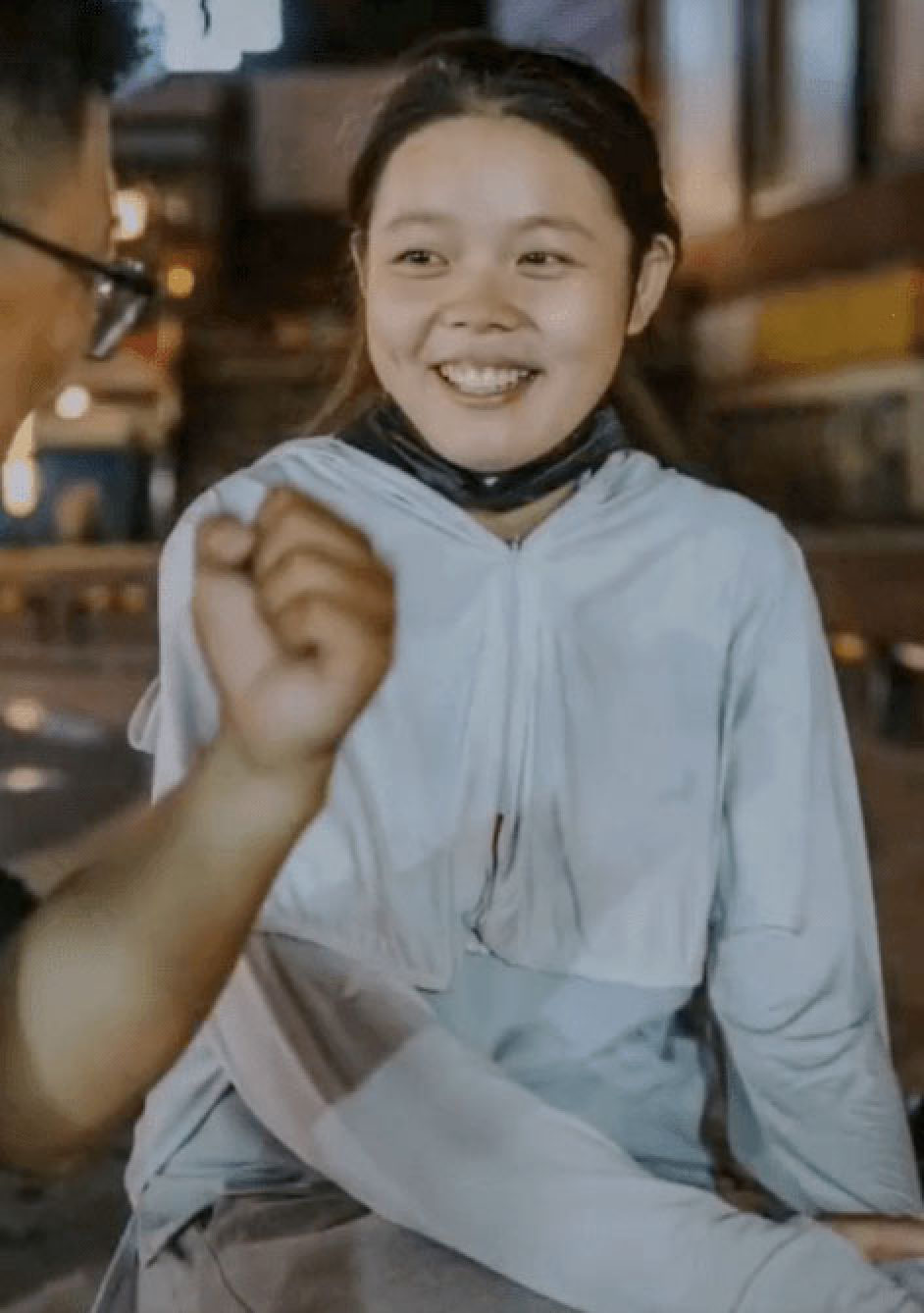 ‘I will never give up on her’: single mother, 21, works as courier ...