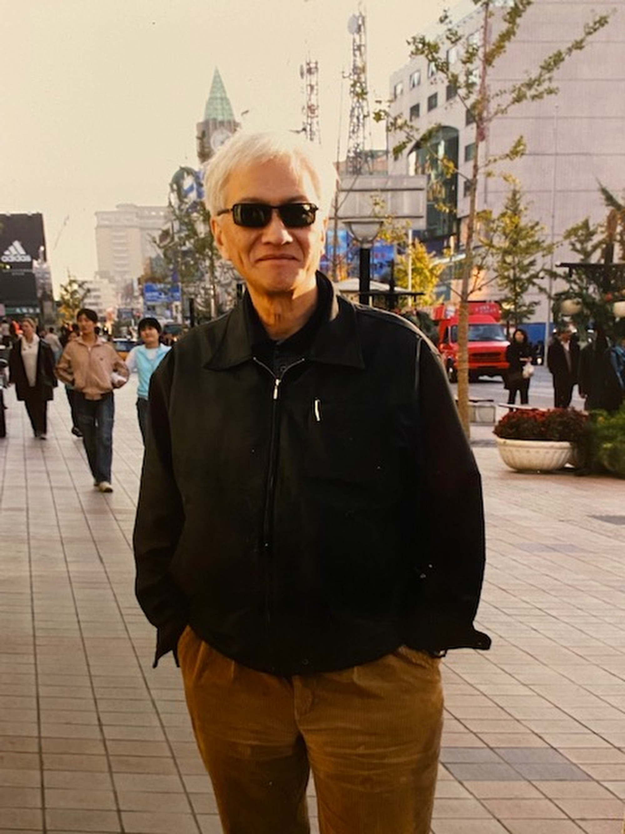 Veteran Hong Kong journalist and former Apple Daily columnist Lee Yee ...