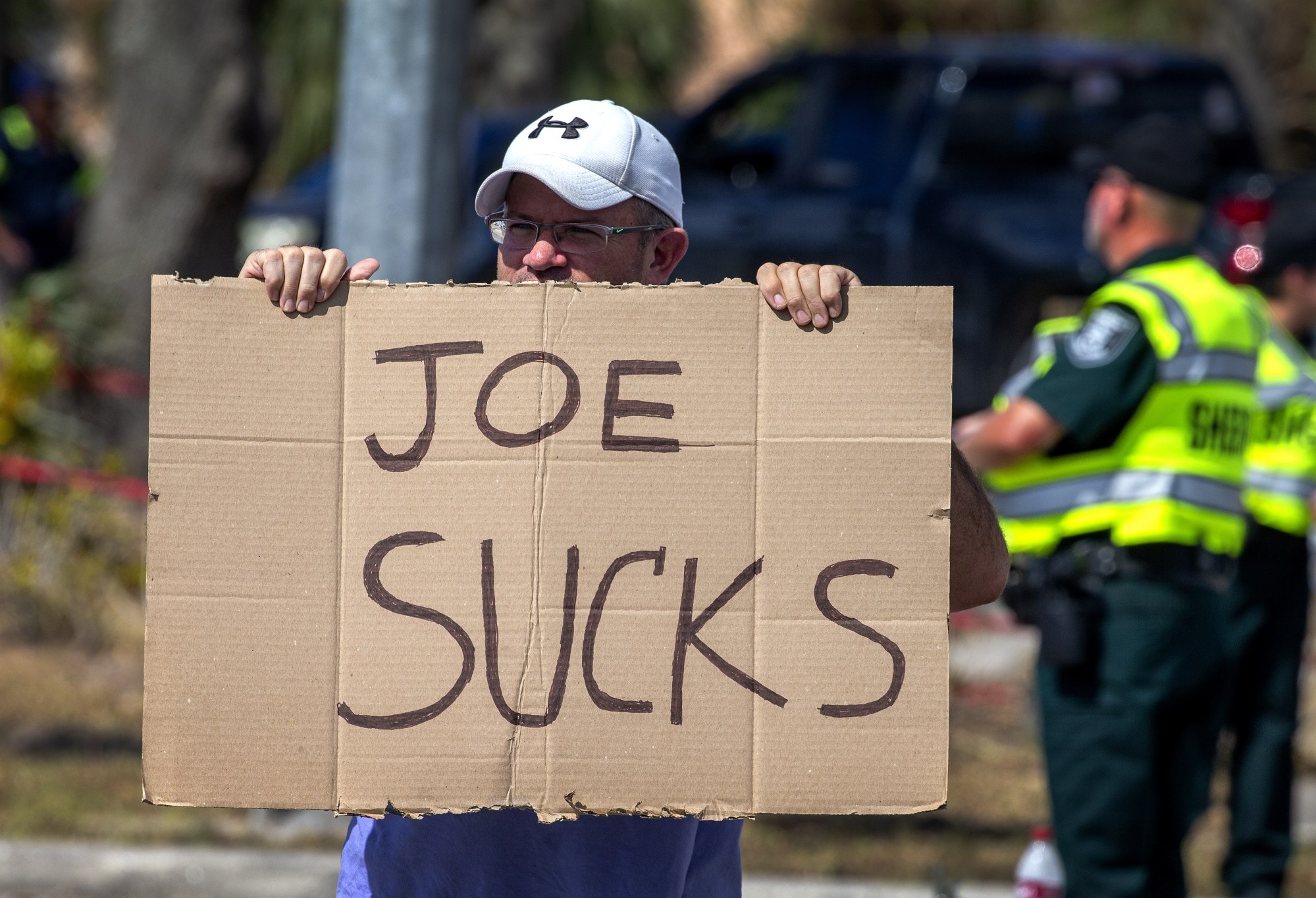 Joe Biden visits hurricane-hit Florida, marking truce with rival Ron ...