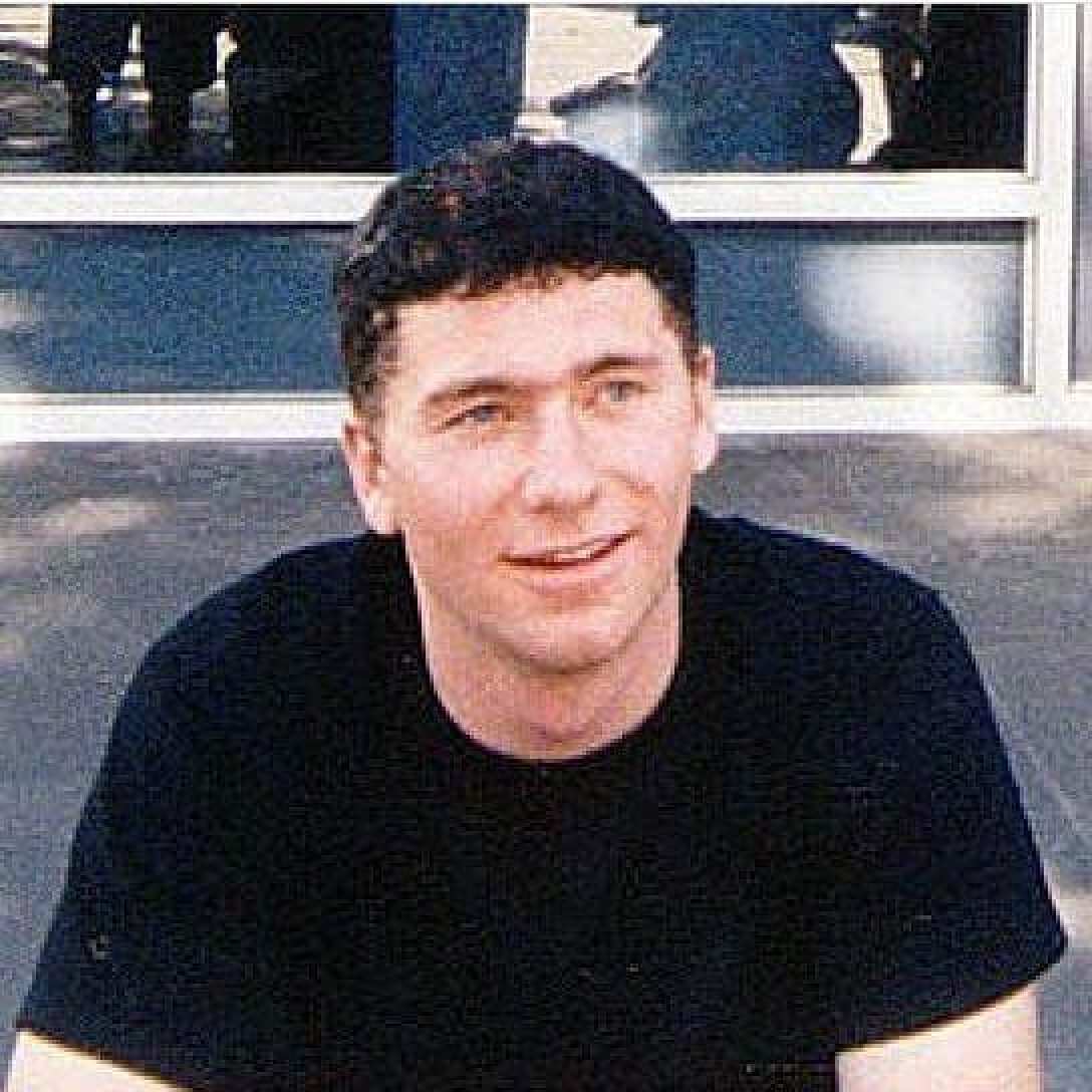 Who’s the richest Blink-182 band member? Net worths, ranked: from ...