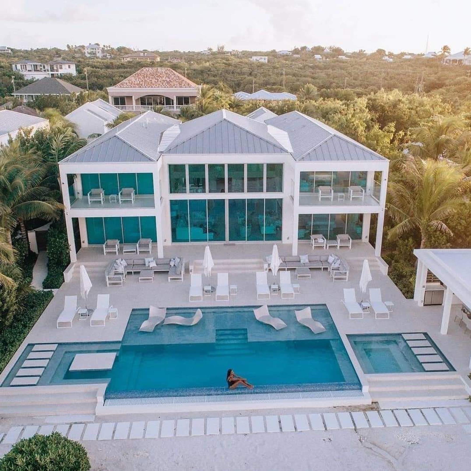 Why ultra-rich travellers are splurging on extreme experiences, from ...
