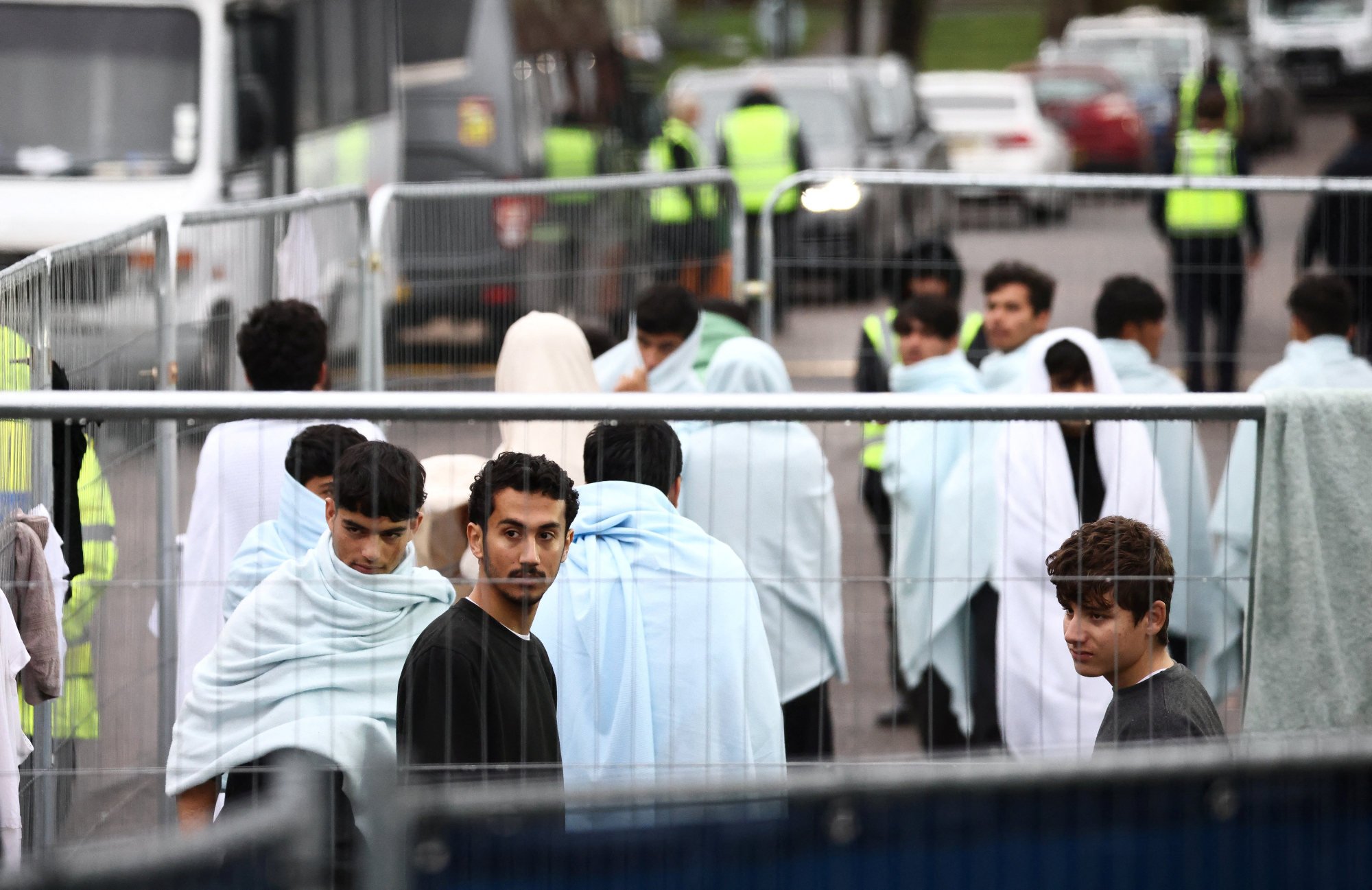 ‘shut It Down Demand Hundreds Protesting Outside Uk Migrant Centre