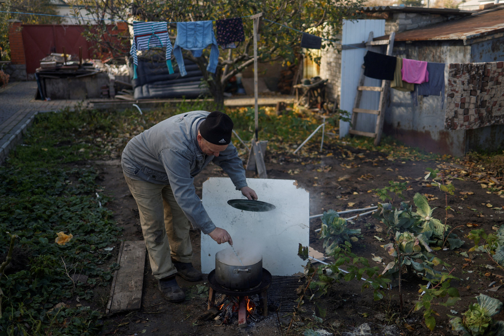 As Kherson residents celebrate Russian pull-out, Ukraine’s military ...