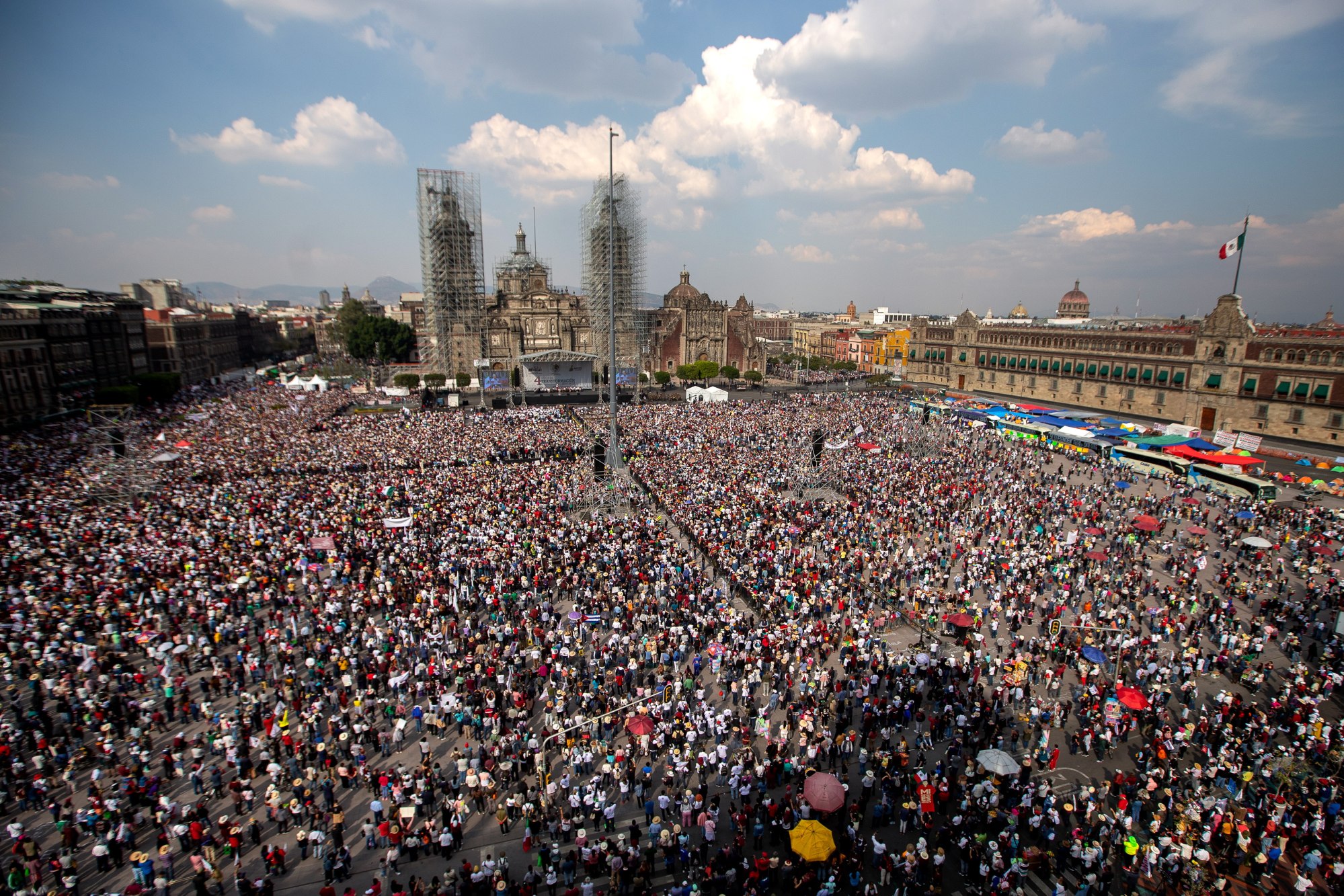 Mexico’s President Lopez Obrador leads massive pro-government march ...