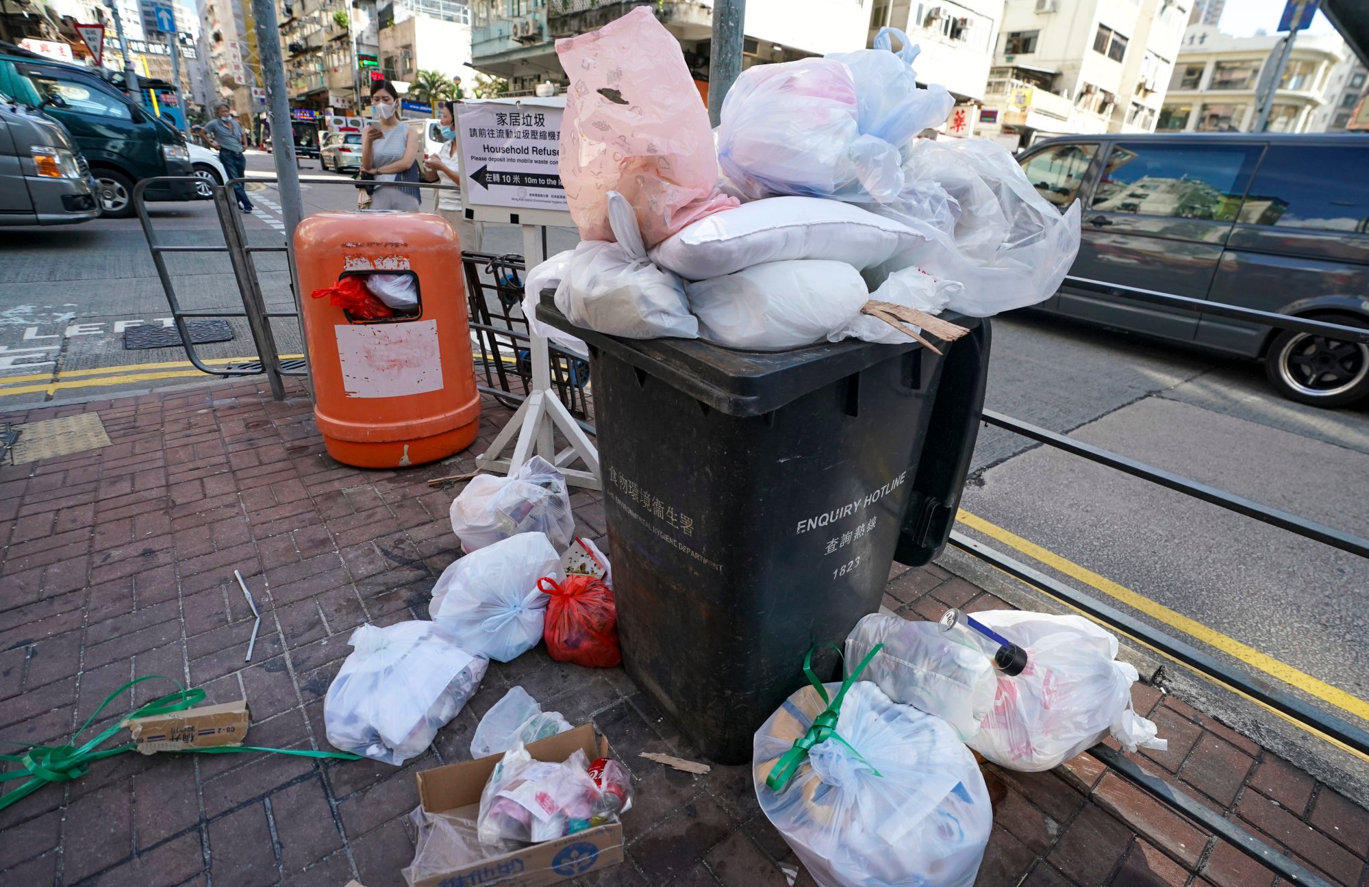 Hong Kong weighs doubling of fines for littering and similar offences ...