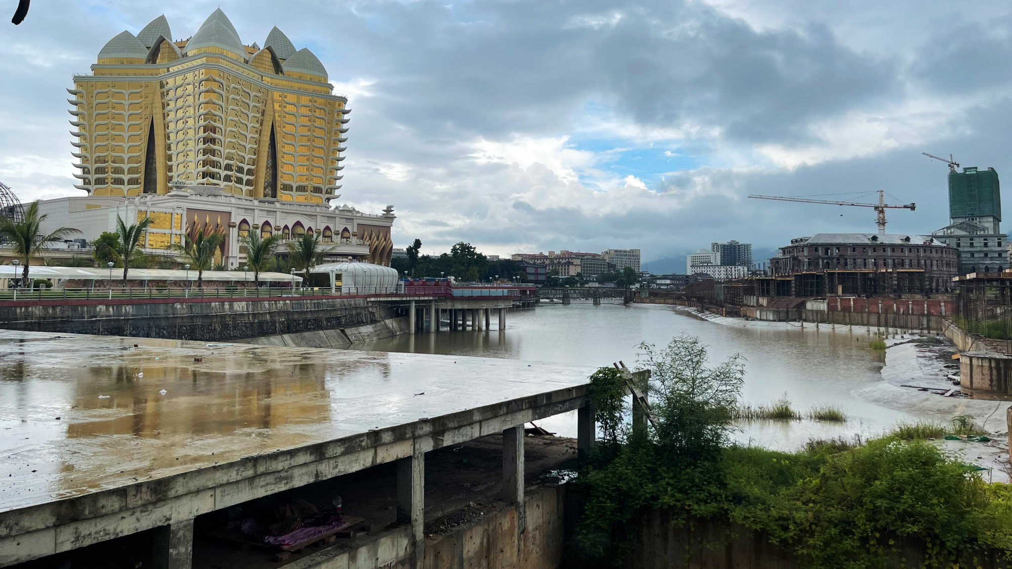 Jets, drugs and fast cars: the ‘super-rich’ Chinese gangsters who call ...