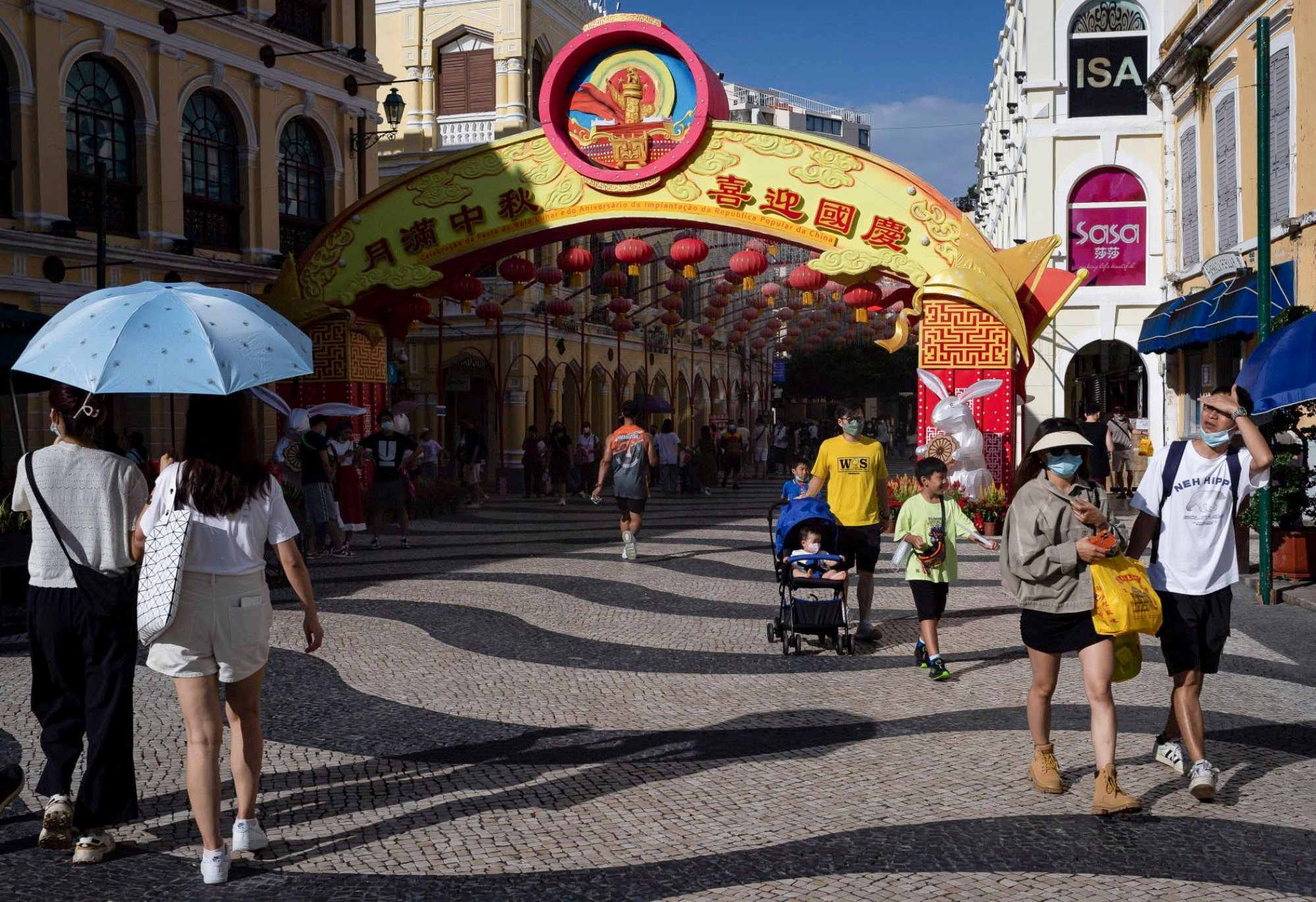 Macau eases Covid-19 rules, allows home quarantine for arrivals, including those from Hong Kong ...