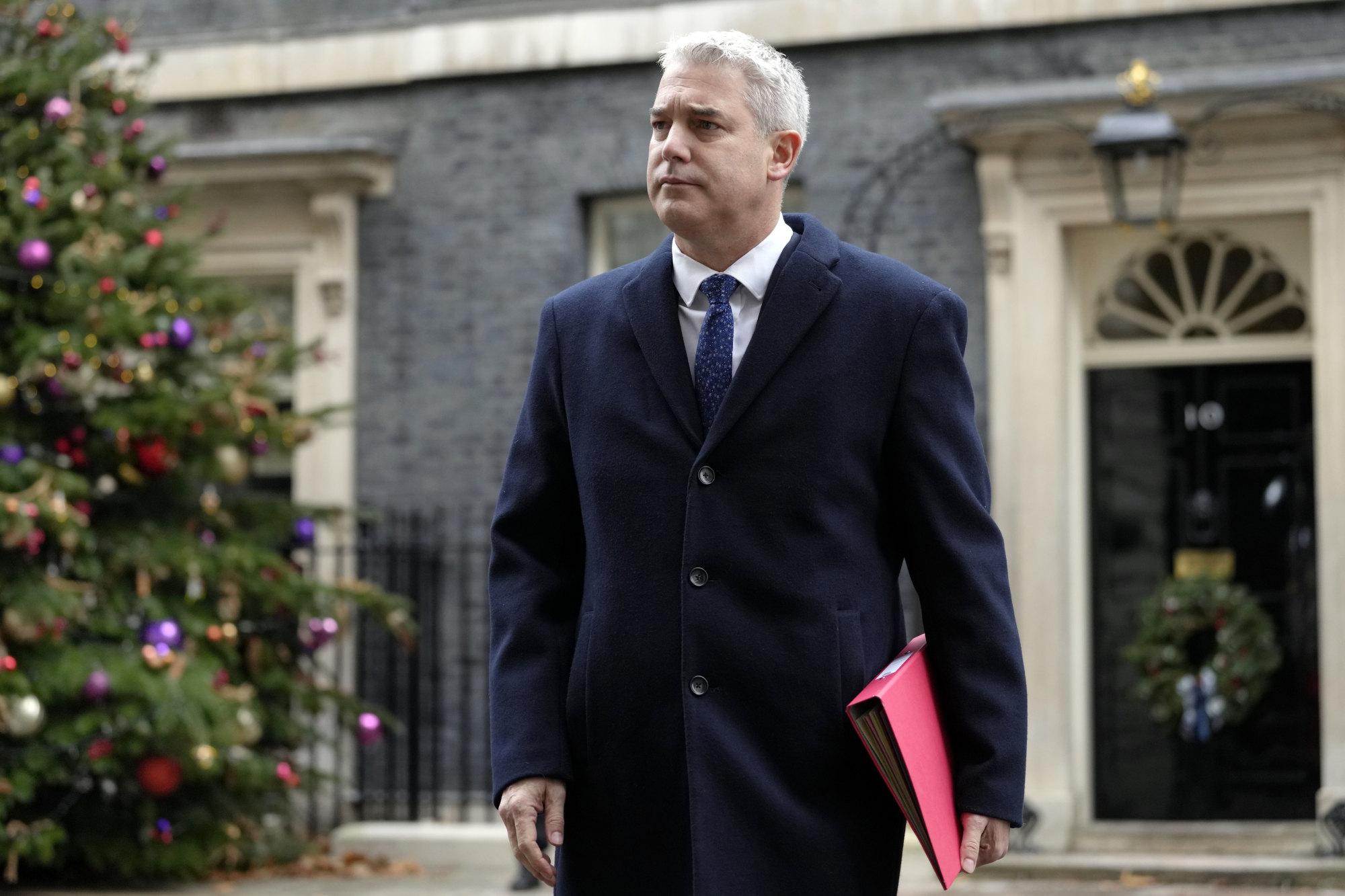 Don’t get drunk: UK government urges caution amid ambulance strike ...