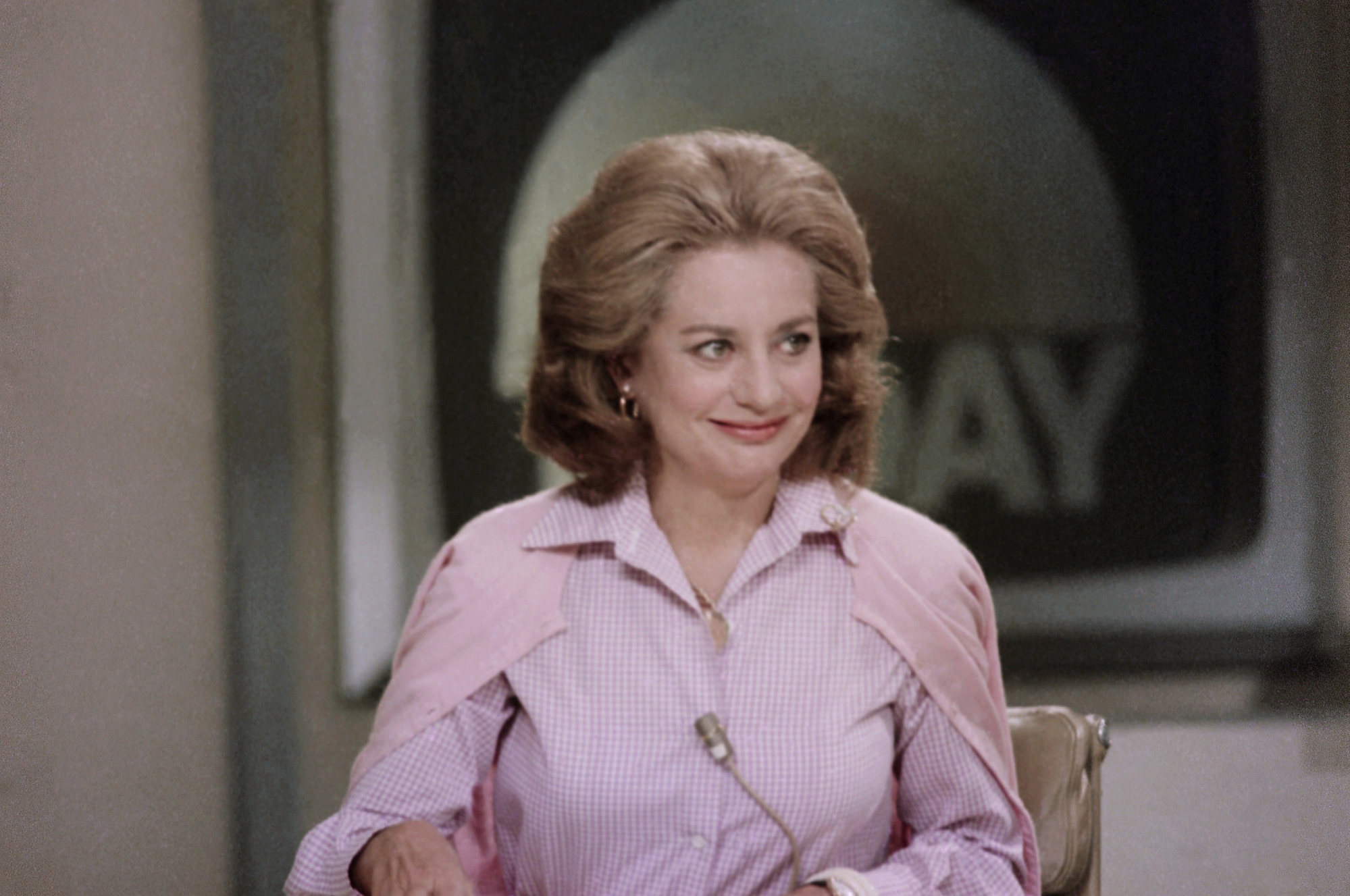 Barbara Walters, iconic celebrity interviewer and US television ...