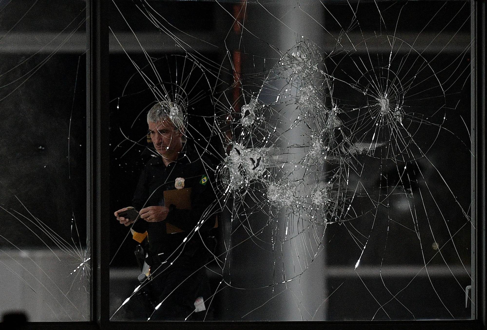 Brazil probes Brasilia riots as world leaders condemn attack on ...