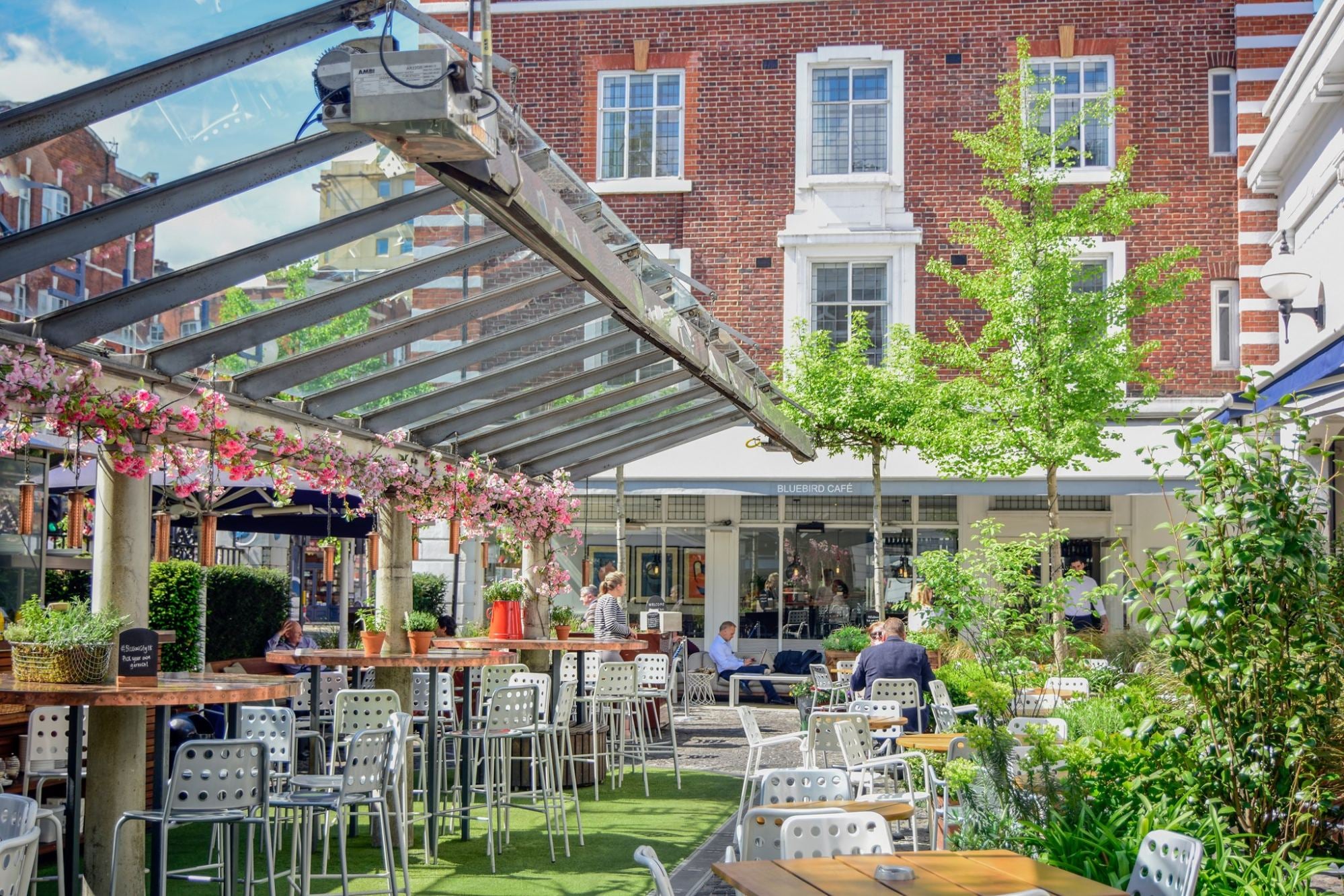 Wine, dine and party: British royals’ favourite London hotspots – from ...