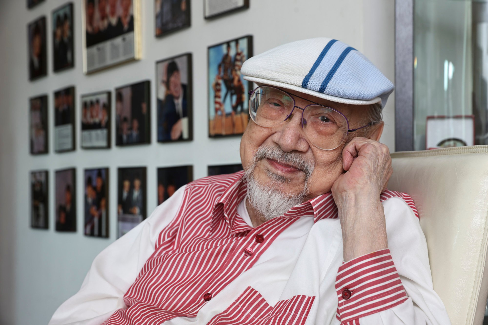 Opinion | How Hong Kong radio legend Uncle Ray charted a different path ...