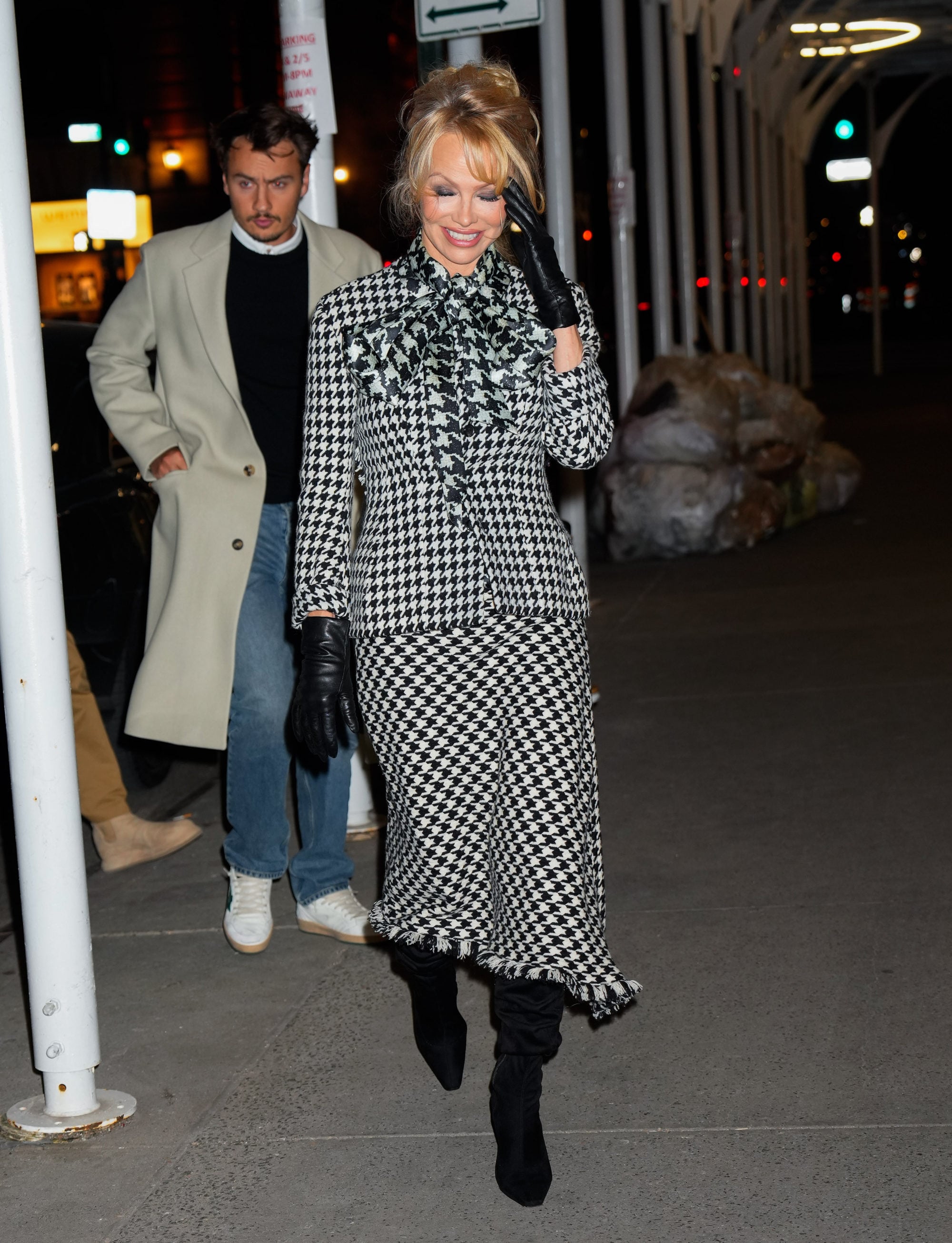 21 of Pamela Anderson’s most fearless looks since the 90s: she wowed at ...