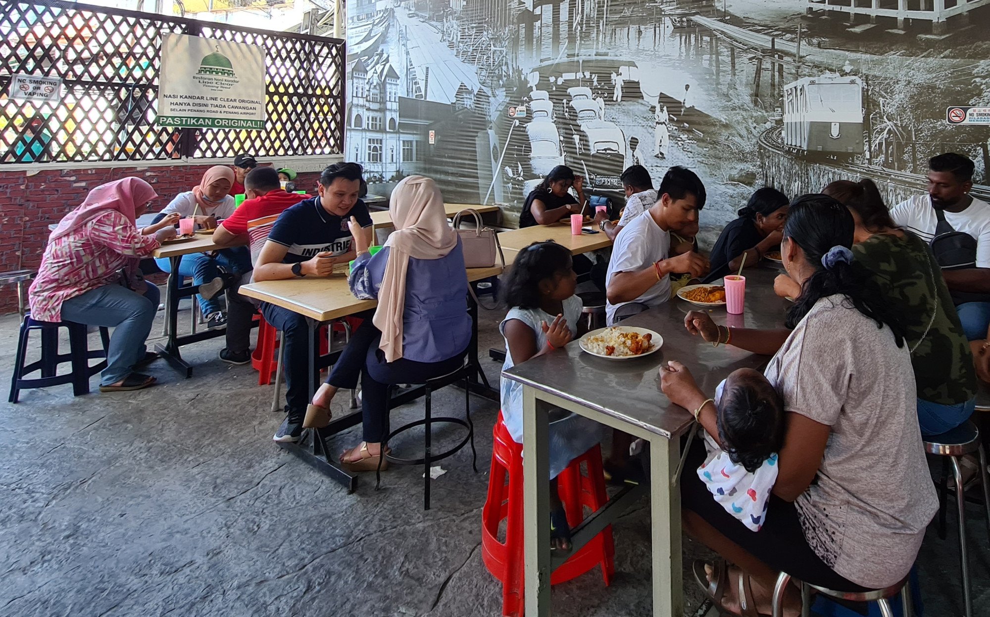 Malaysia’s ‘compassionate’ US$1 meals a hit with low-income, but small ...