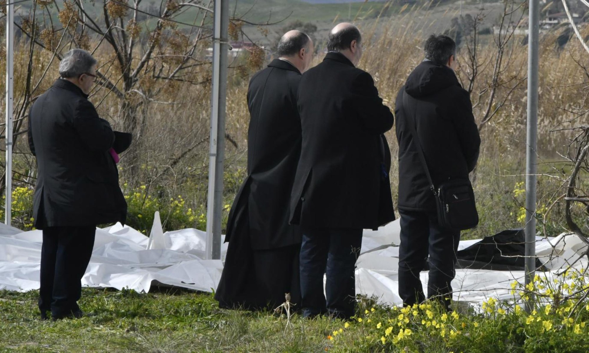 Italy Shipwreck Leaves 59 Migrants Dead After Boat Hits Rocks Baby And italy-shipwreck-leaves-59-migrants-dead-after-boat-hits-rocks-baby-and