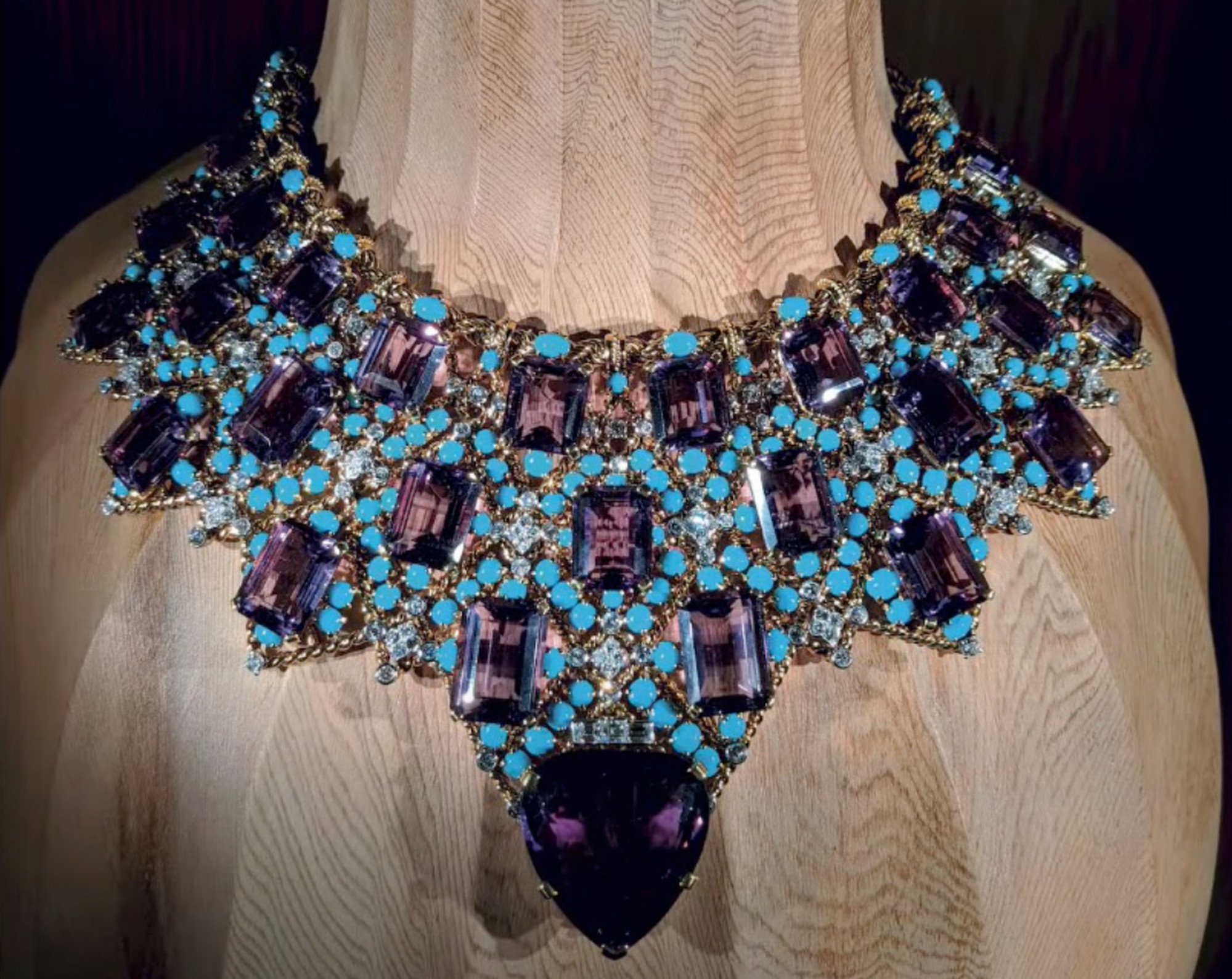 Puttin’ on the glitz: glitter and glamour of the stars to feature in ...