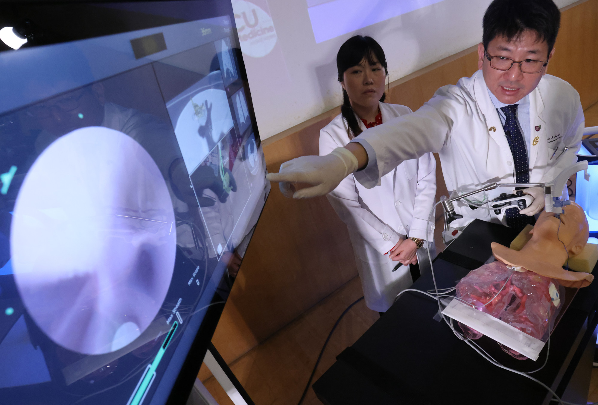 Hong Kong doctors perform world-first cancer surgery using robot and ...