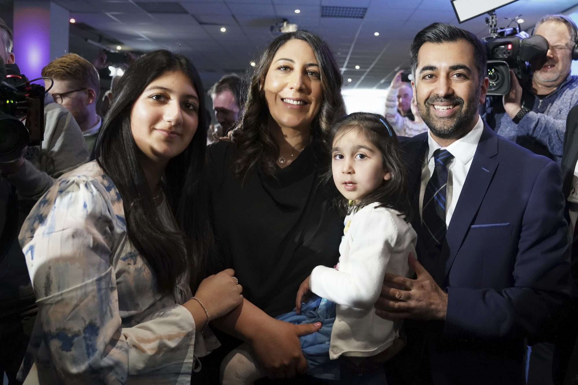 Humza Yousaf wins Scottish leadership race, is first Muslim to lead a ...